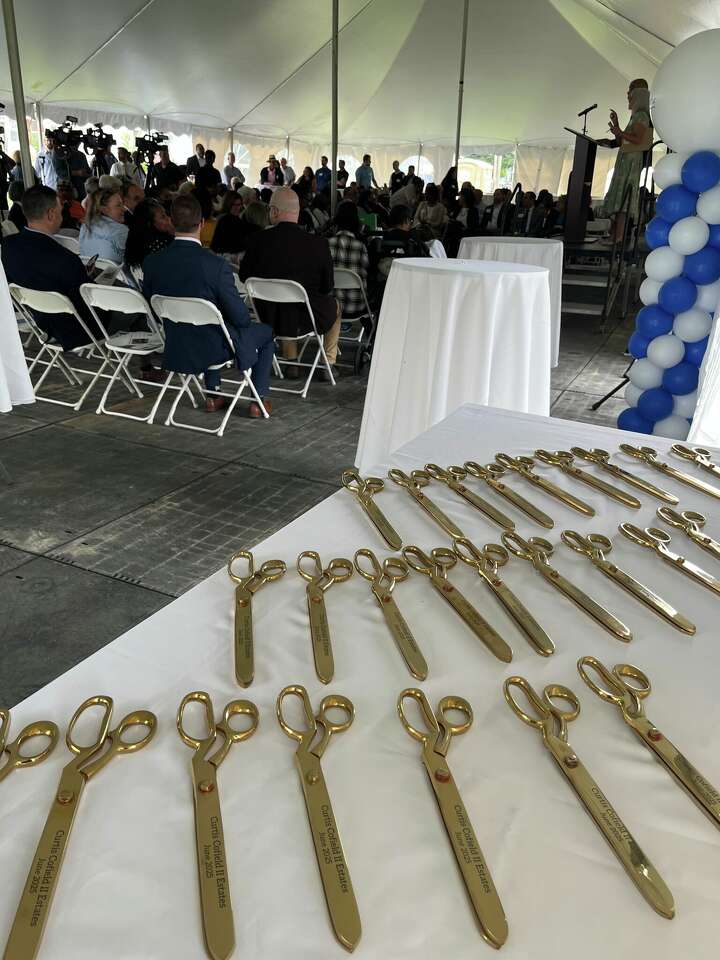 New Haven affordable housing complex re-knits city sections