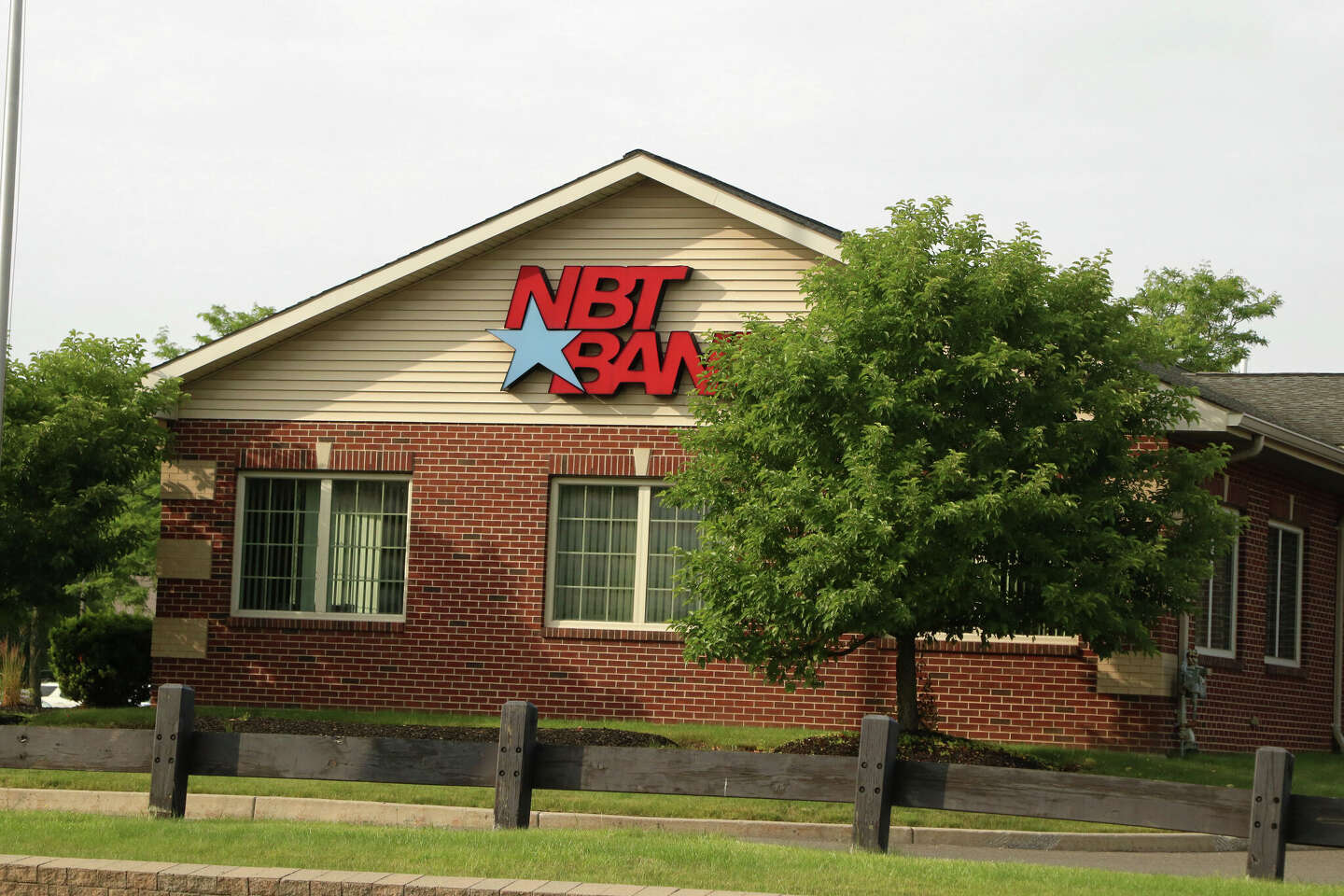NBT Bank customers irate over 'duplicate transactions' in accounts