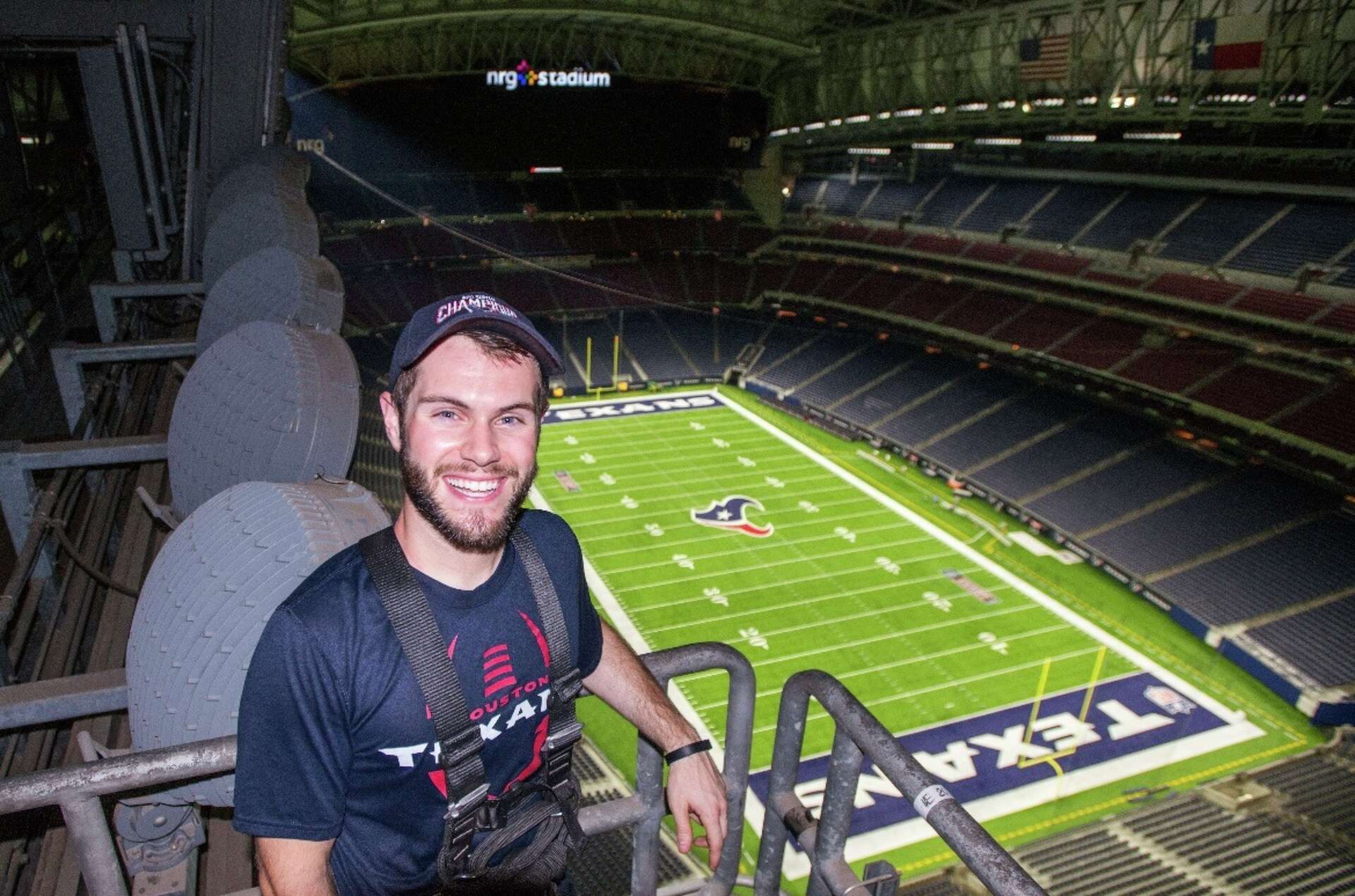 Who is person inside Houston Texans' Toro mascot? A Hall of Famer.
