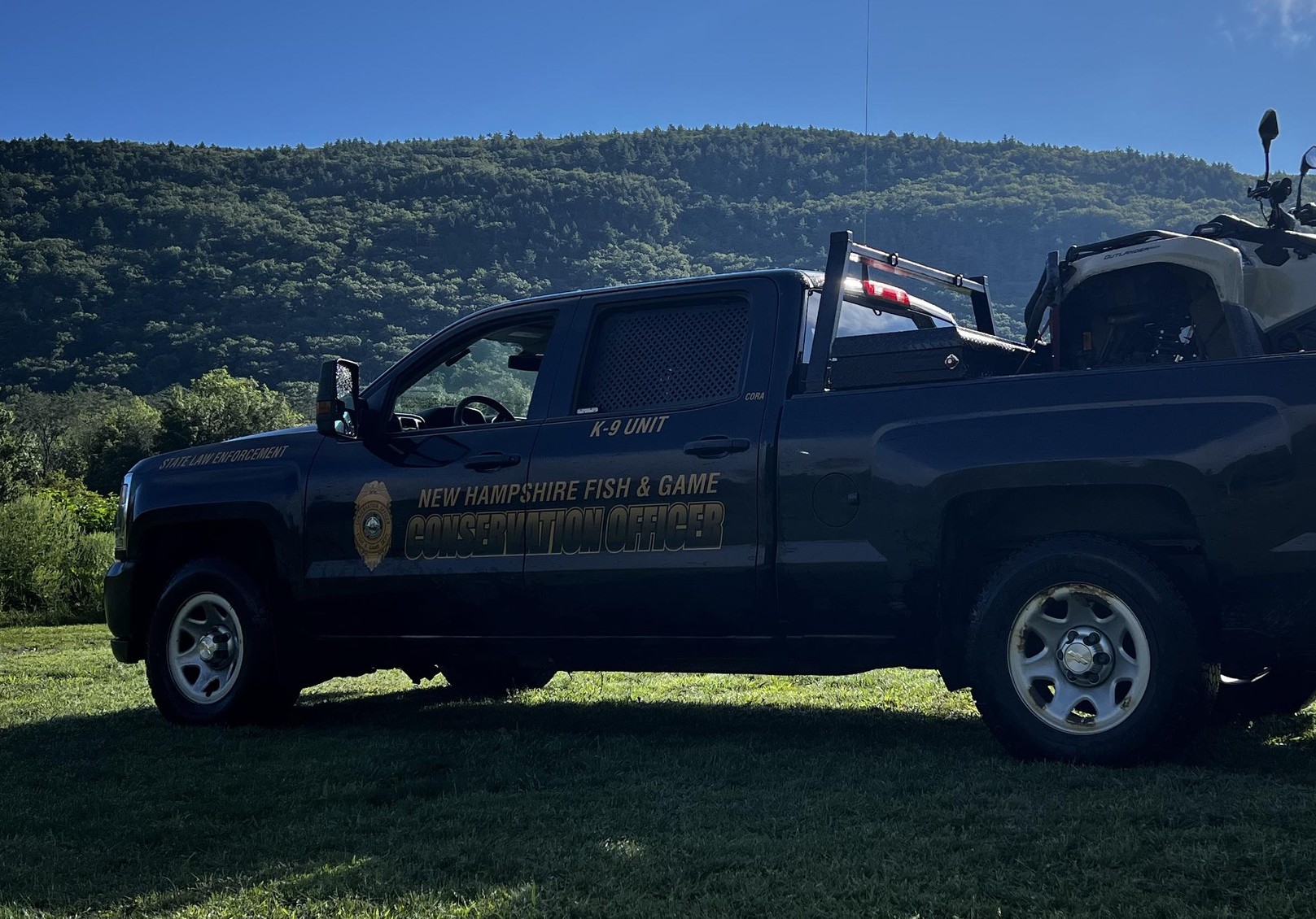 Connecticut hiker dies after 'medical event' on trail in NH: Officials