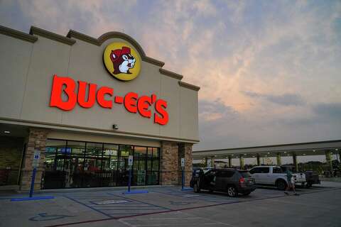 Texas could lose its title for world’s biggest Buc-ee’s to Florida