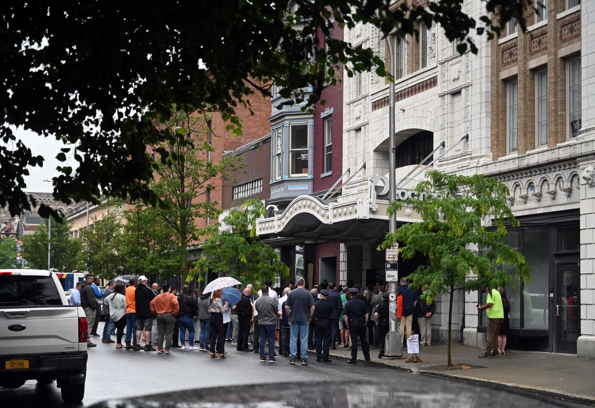 Troy City Hall to move into Proctor's