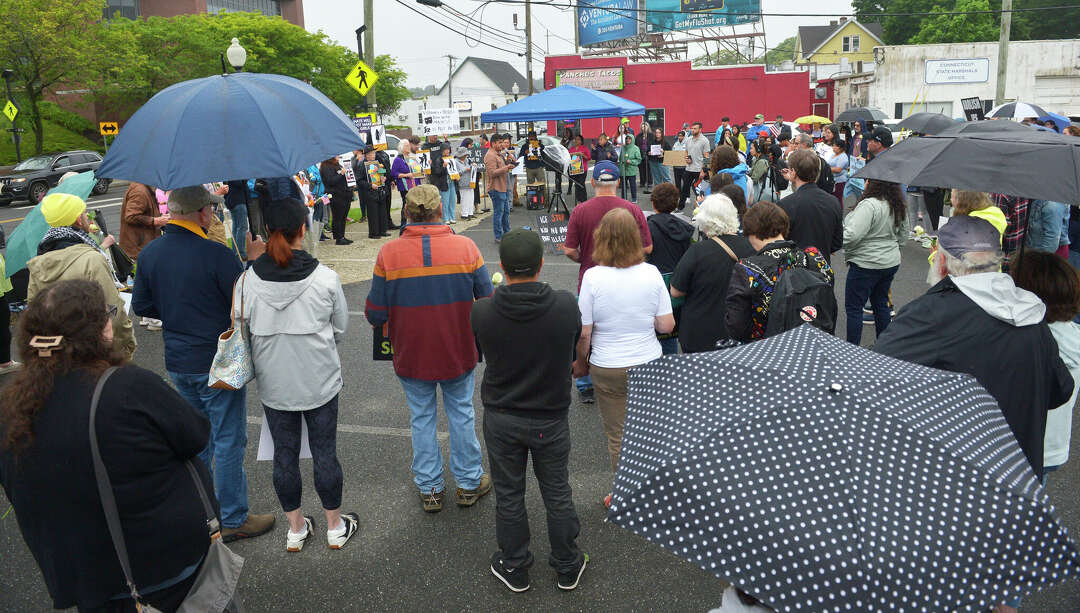 Protesters in Danbury denounce recent ICE detainments in city