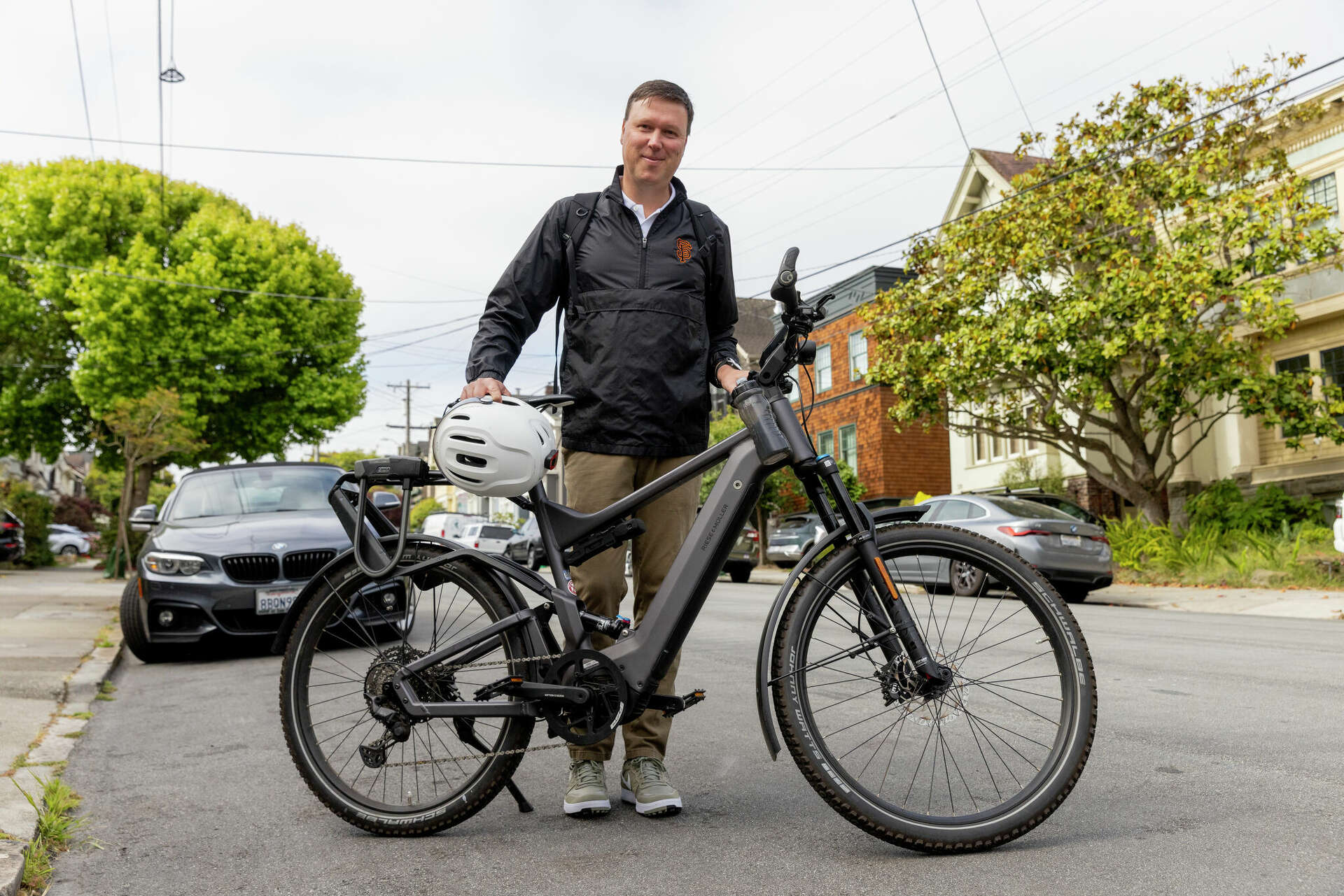 S.F.'s most famous bike commuter? This Giants broadcaster