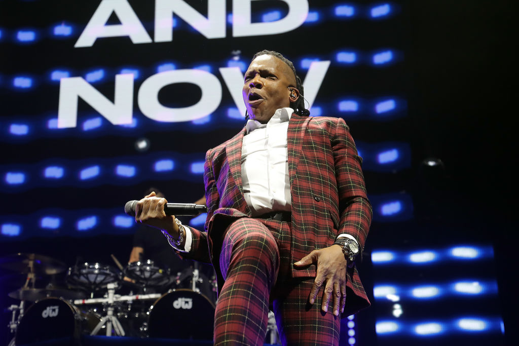 A Christian music star’s ‘confession’ leaves questions unanswered