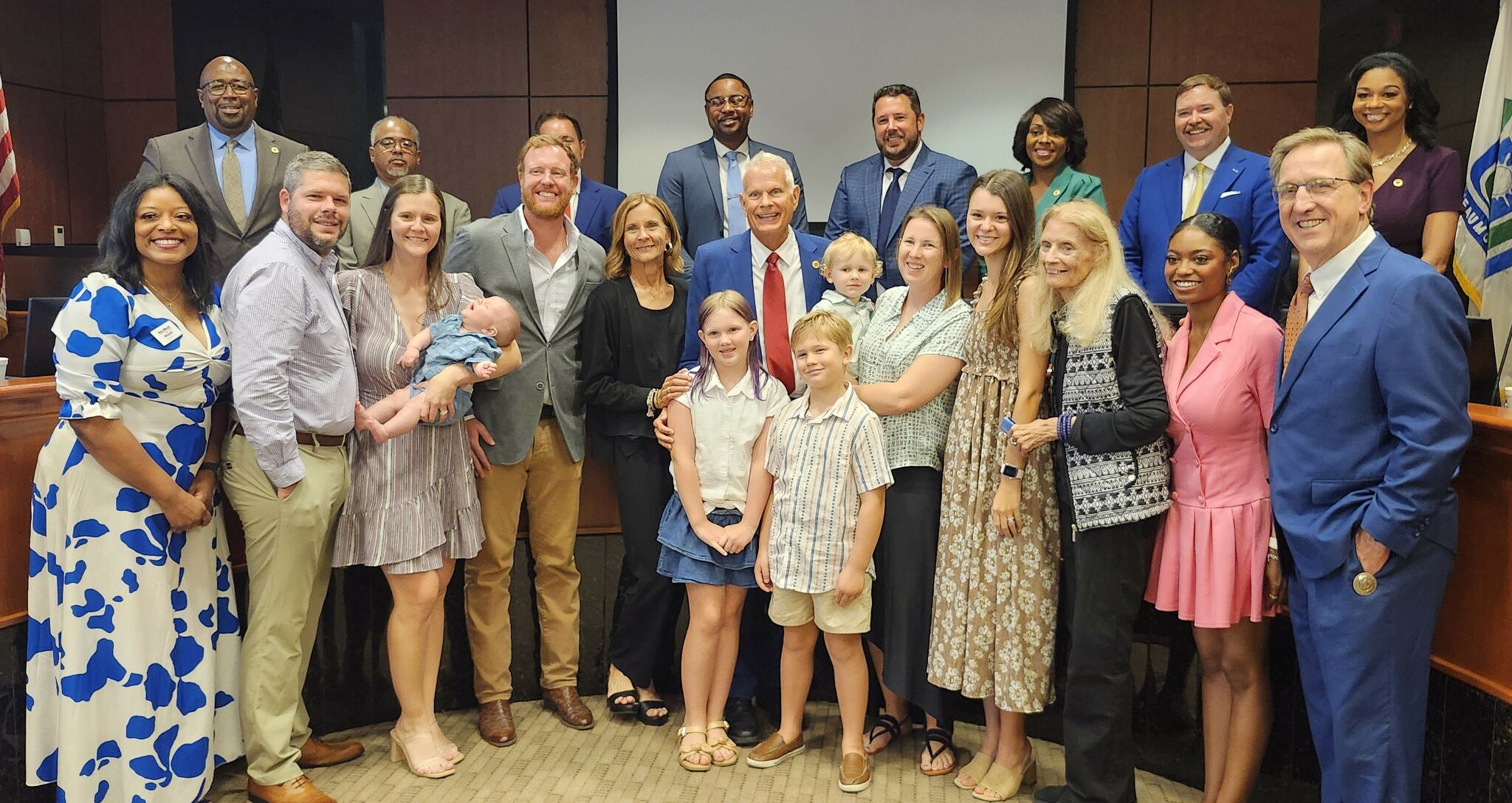 Roy West begins second term as Beaumont mayor after runoff win