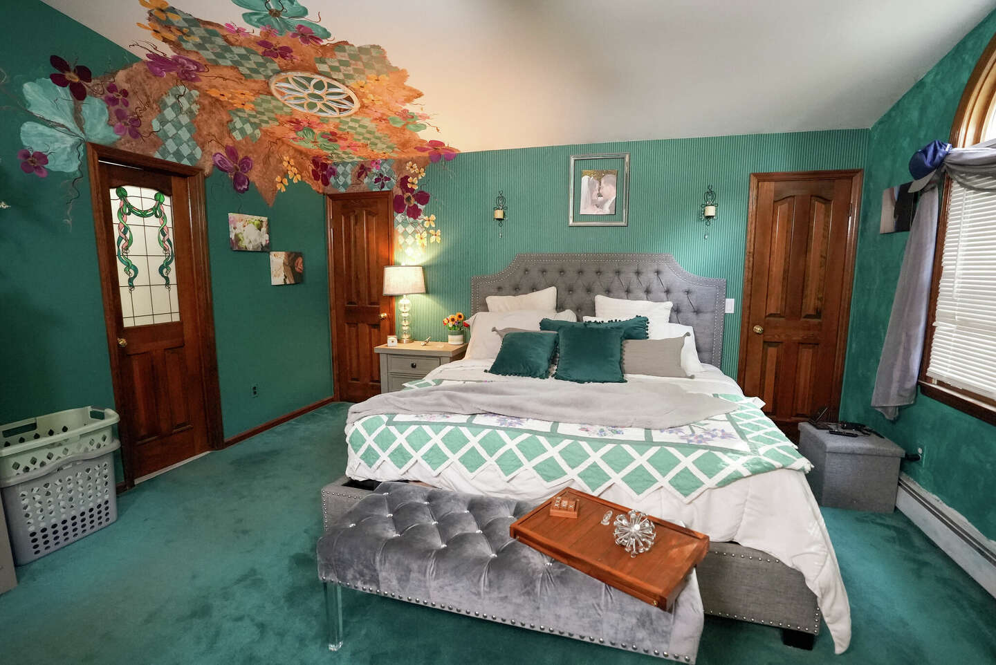 Inside the New England houses featured on 'Ugliest House in America'