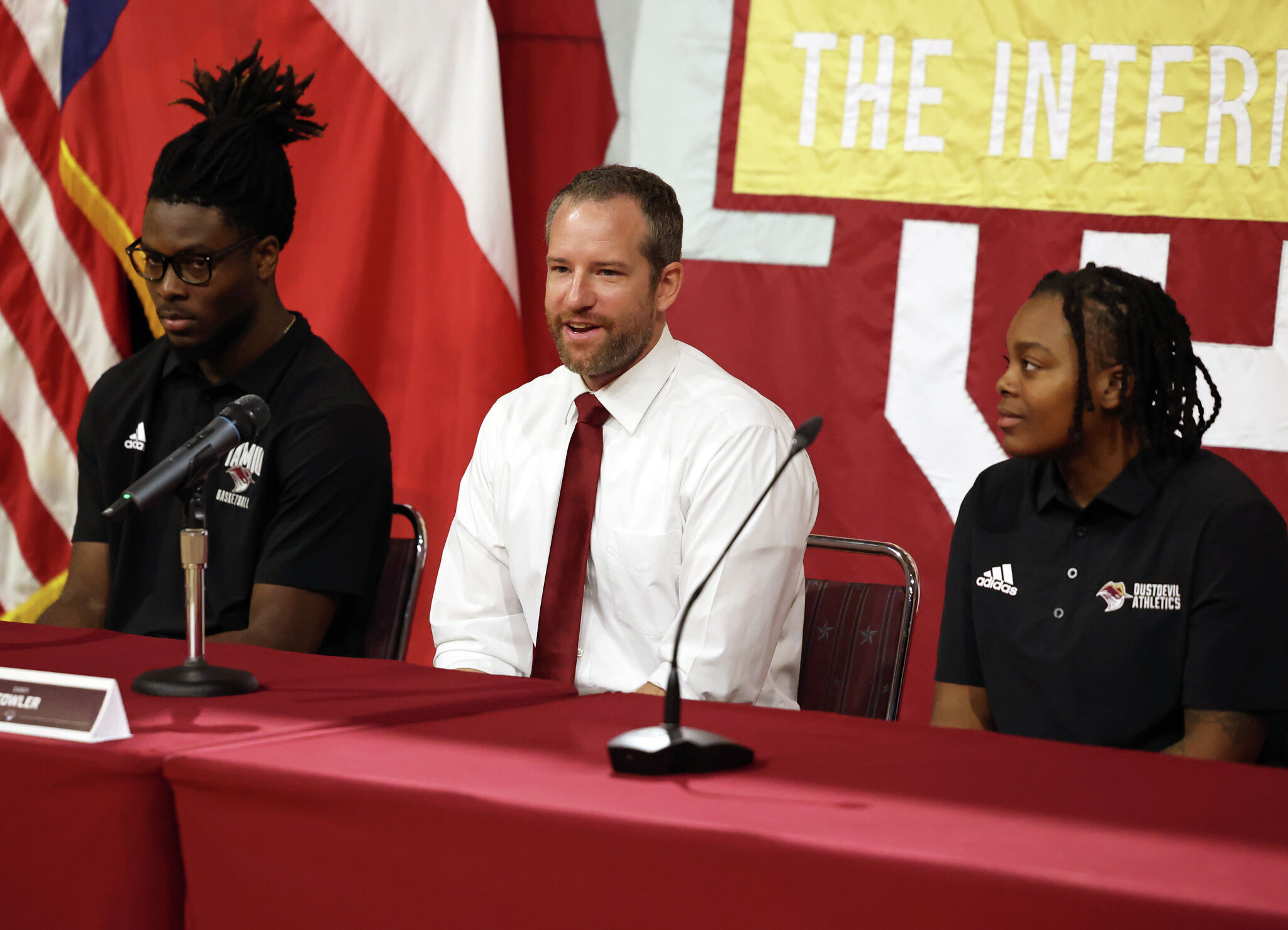 Casey Fowler introduced as new TAMIU women's basketball head coach
