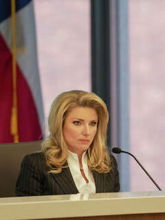 Kristin Tips 'has no business' running funeral commission: ad