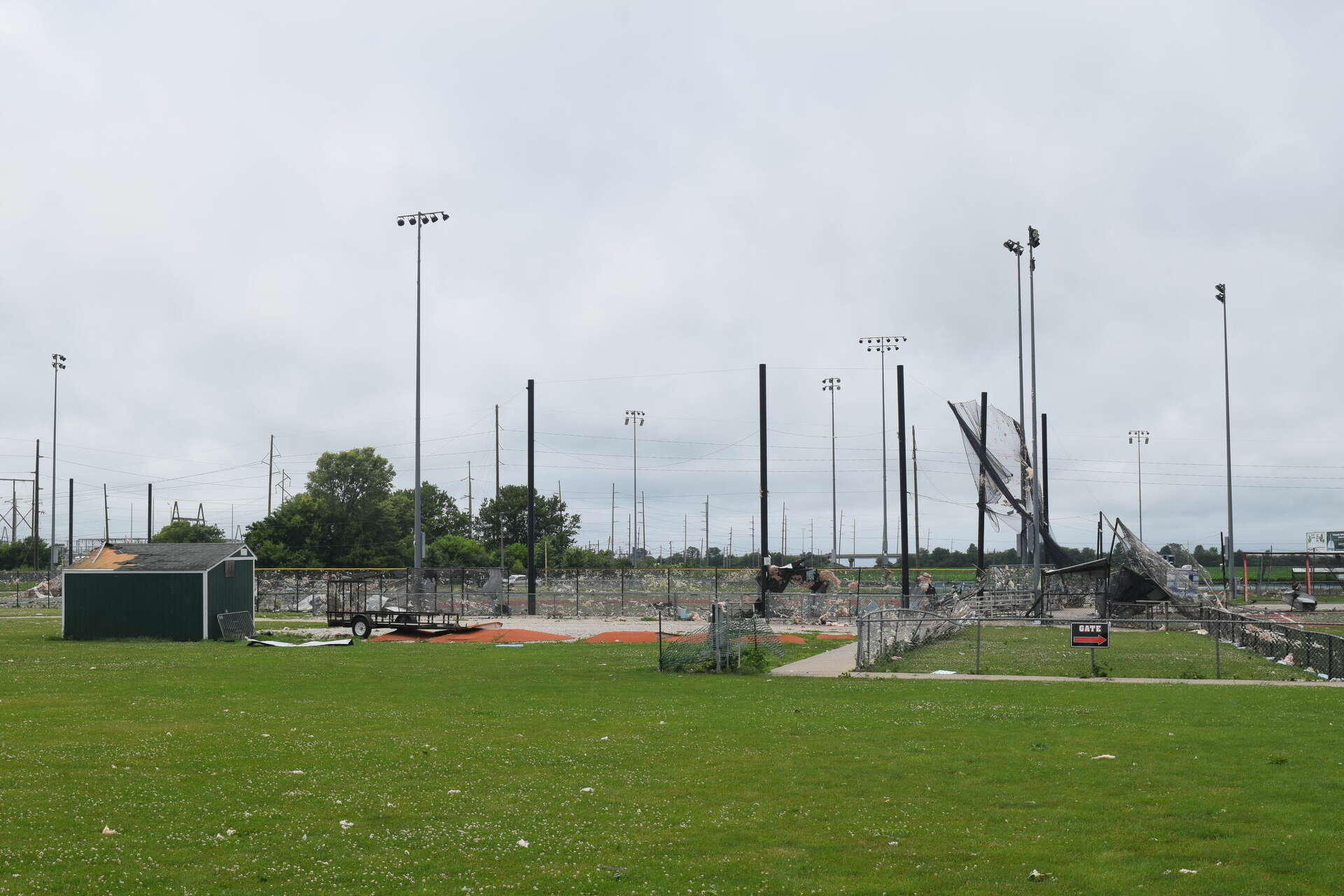 Tornado impacts Jacksonville, Illinois, outages reported