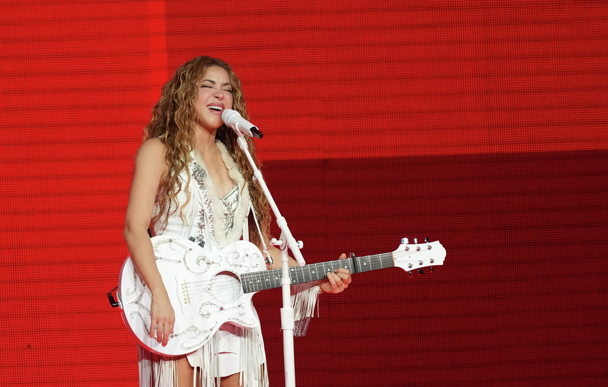 Shakira pledges assistance to Texas flood victims