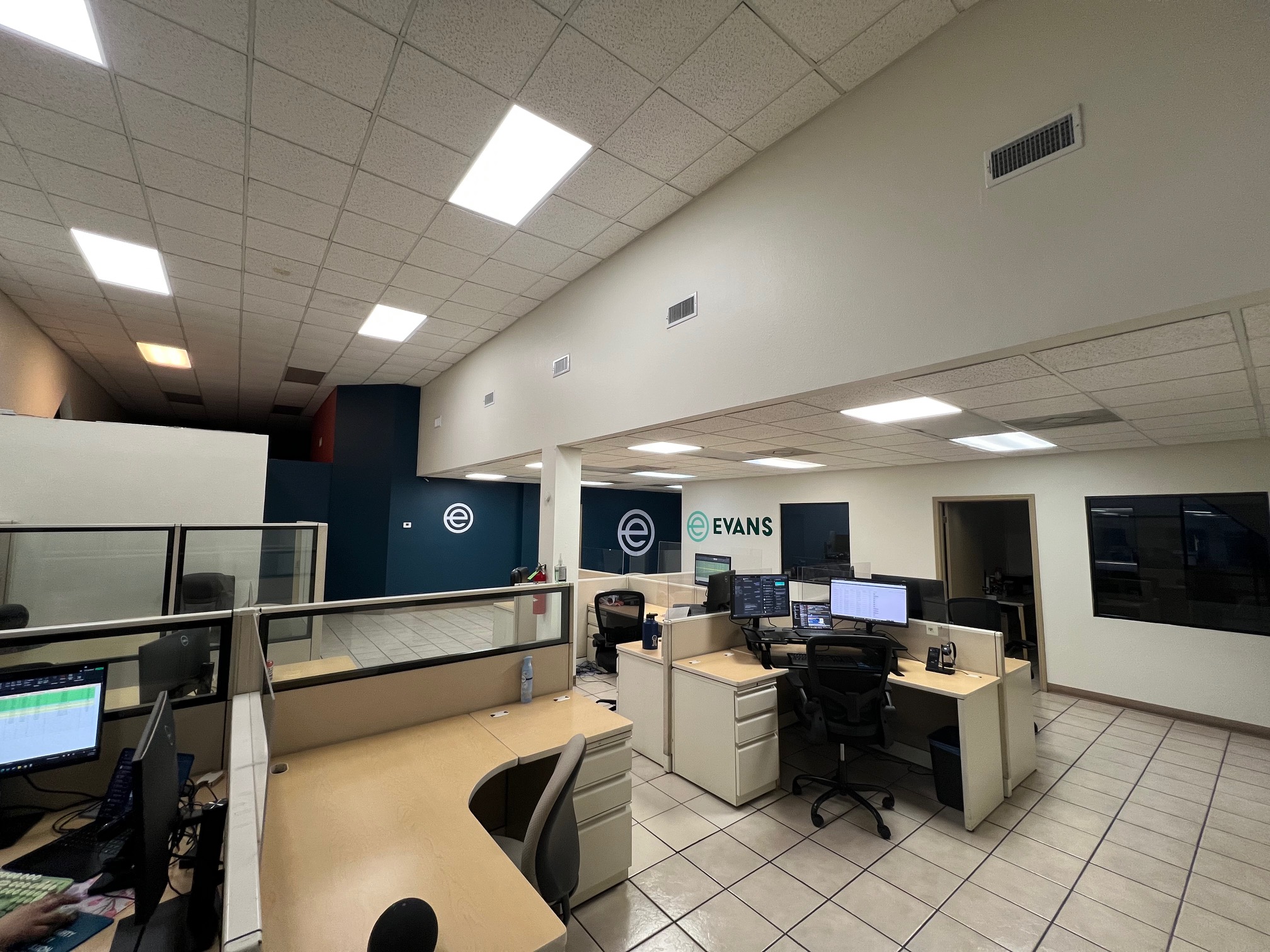 Evans Transportation opens its new international Laredo location
