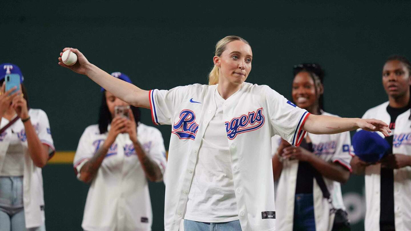 Paige Bueckers throws out first pitch at Texas Rangers game