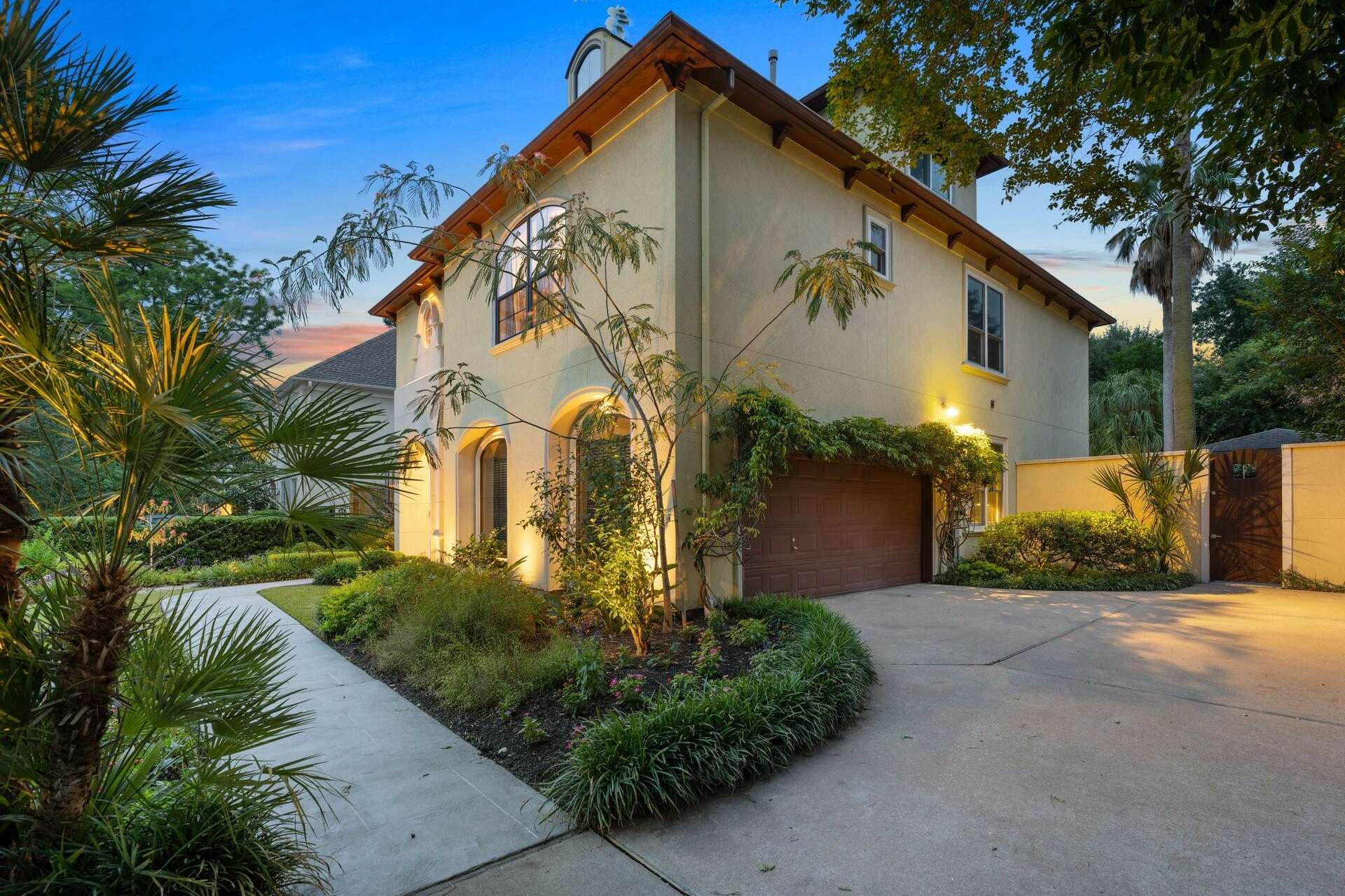 Houston meteorologist Frank Billingsley selling his home for $1.52M