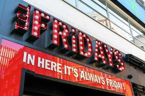 Why are America's beloved restaurant chains closing? Experts weigh in.