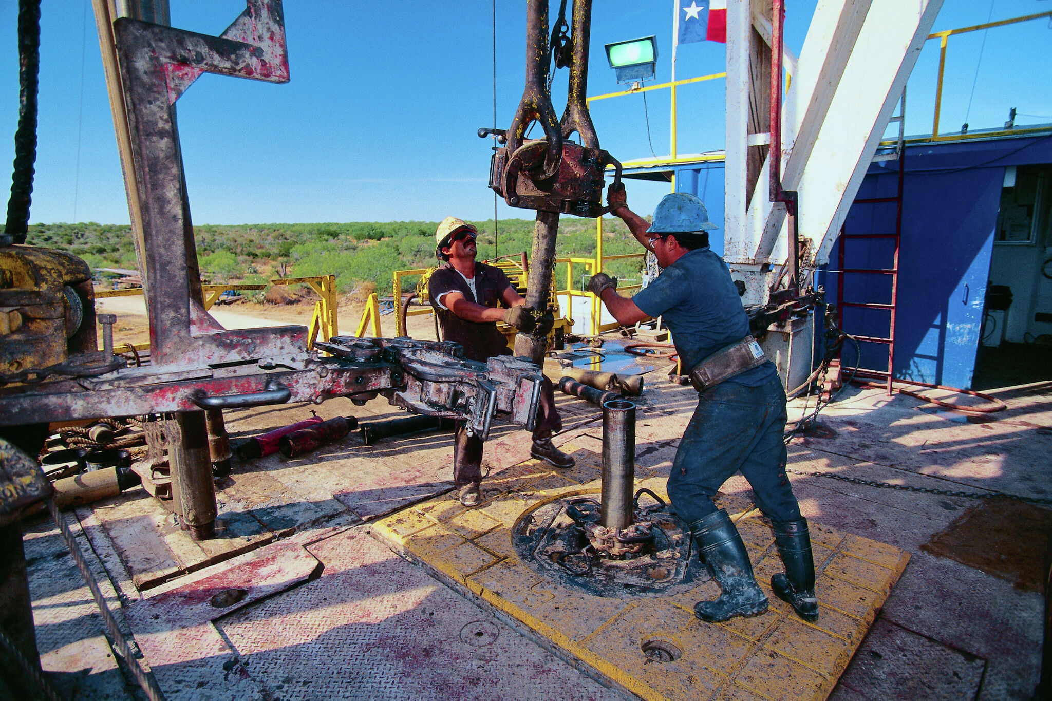 Kendrick Lamar lidera nominaciones a los Grammy con 9; Lady Gaga, Bad ...