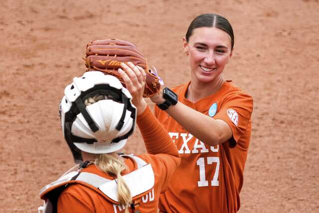Teagan Kavan, Reese Atwood get preseason nods for No. 2 Texas softball