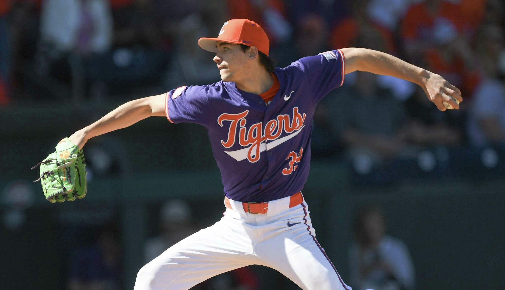 Texas A&M lands commitment from ex-Clemson pitcher