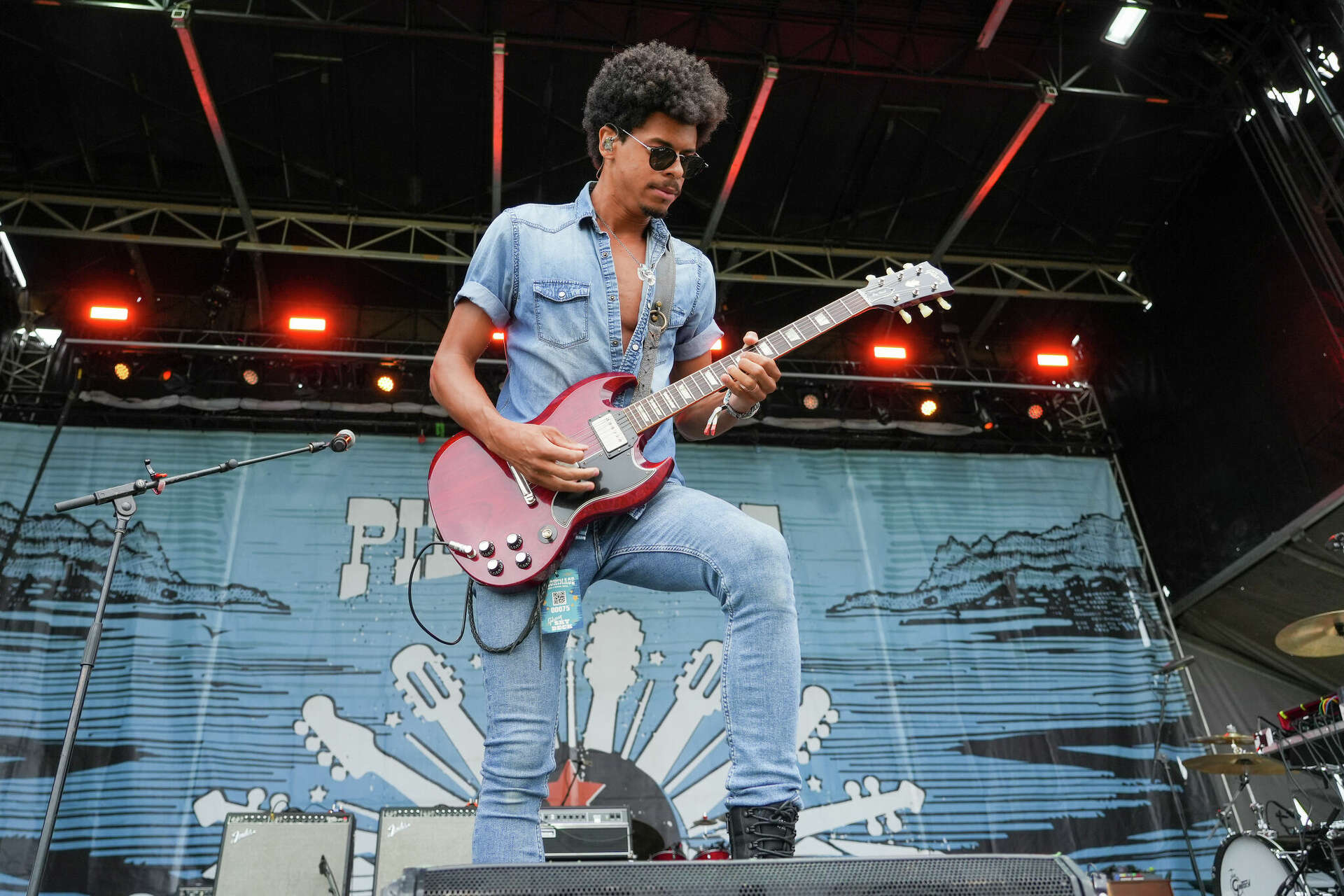 Mississippi River Festival brings 12 performers to Alton riverfront