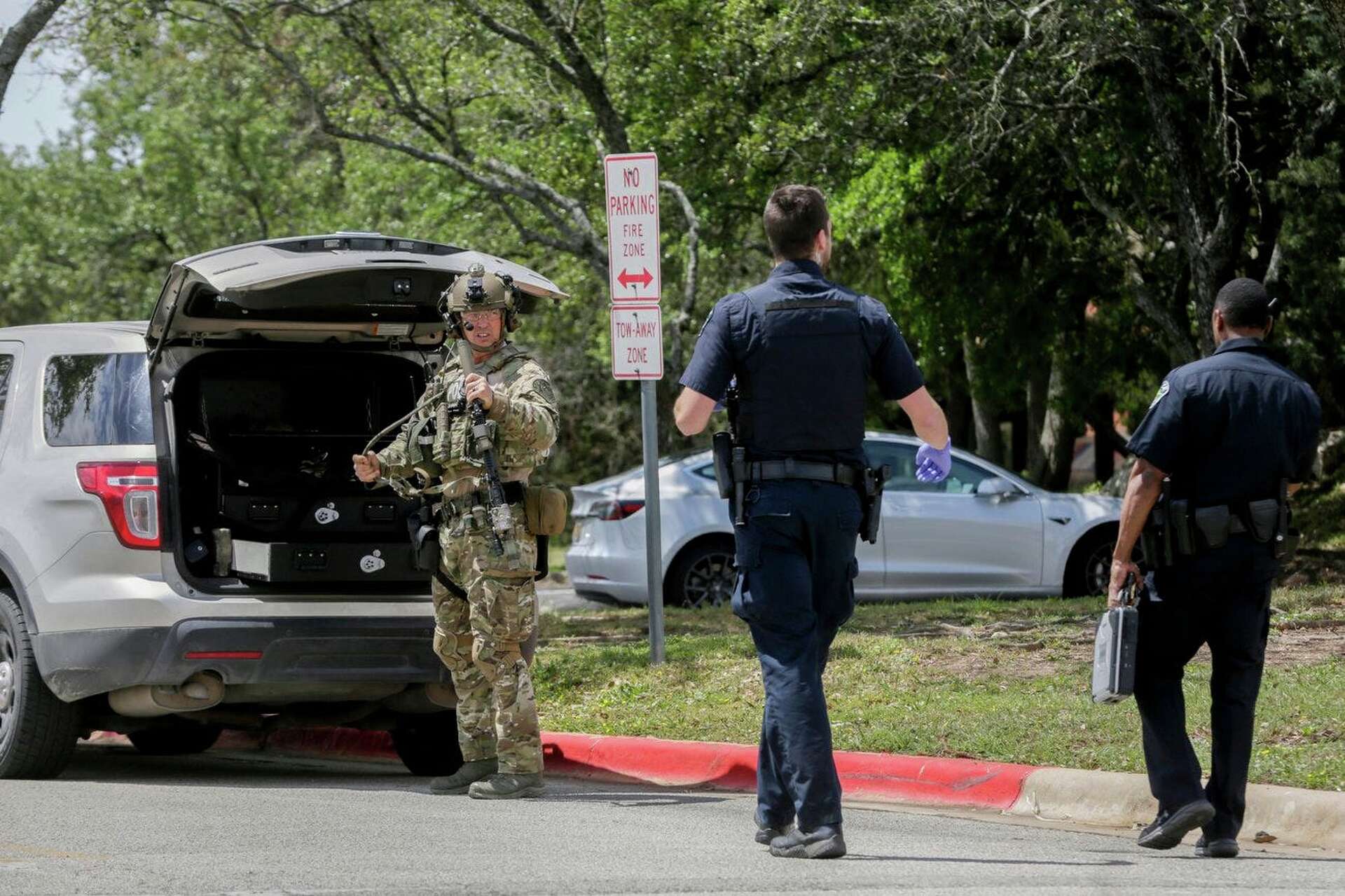 Former Travis County deputy Stephen Broderick sought in Northwest ...