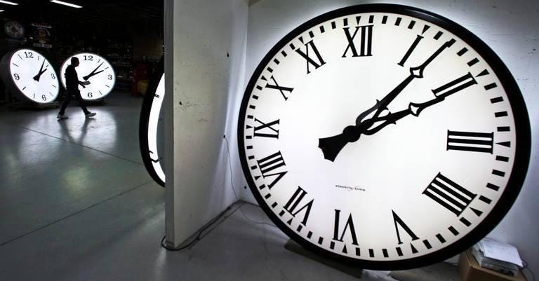 When does time change again? Here's when daylight savings time ends