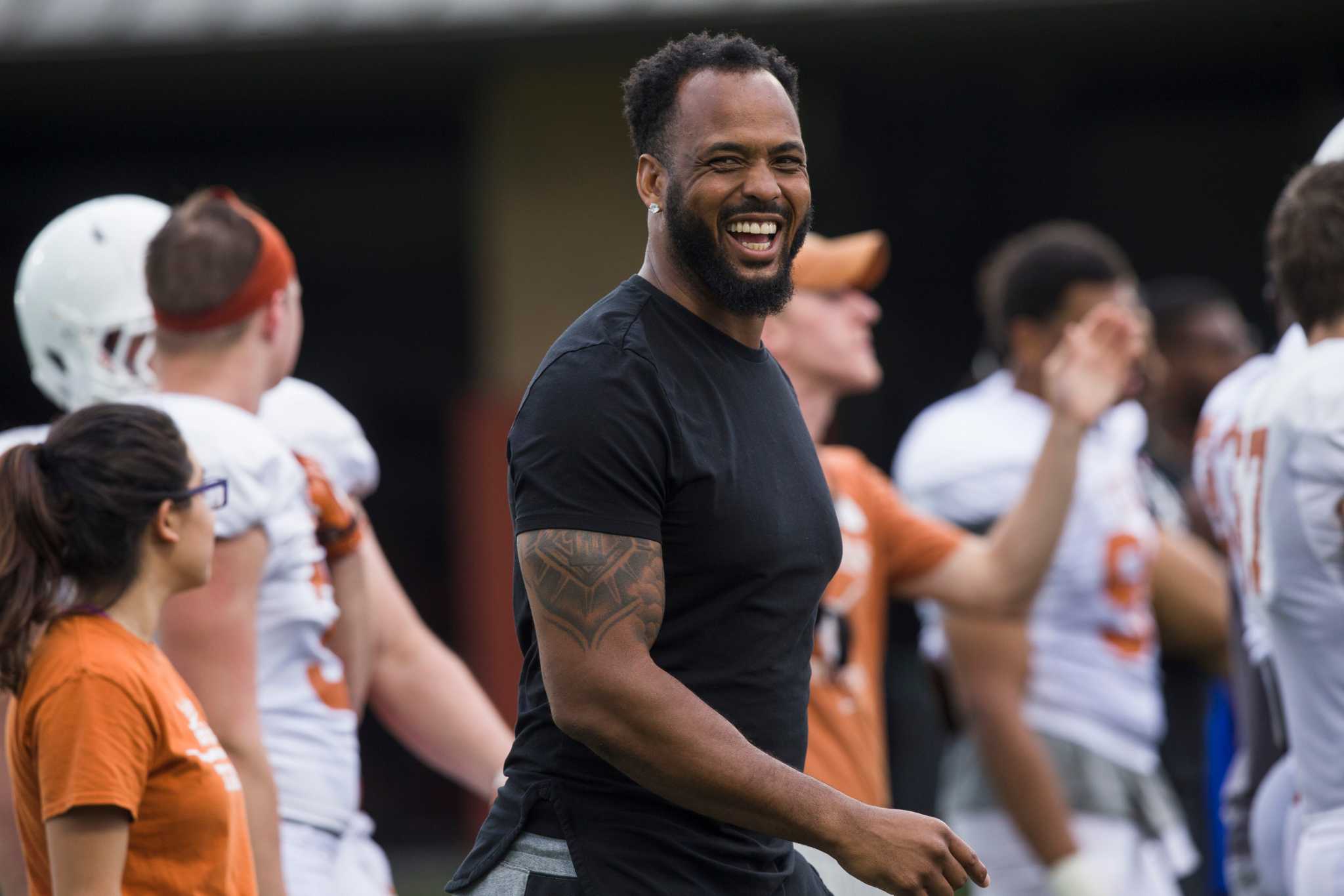 Texas football legend Derrick Johnson on Alabama win, Texas upside