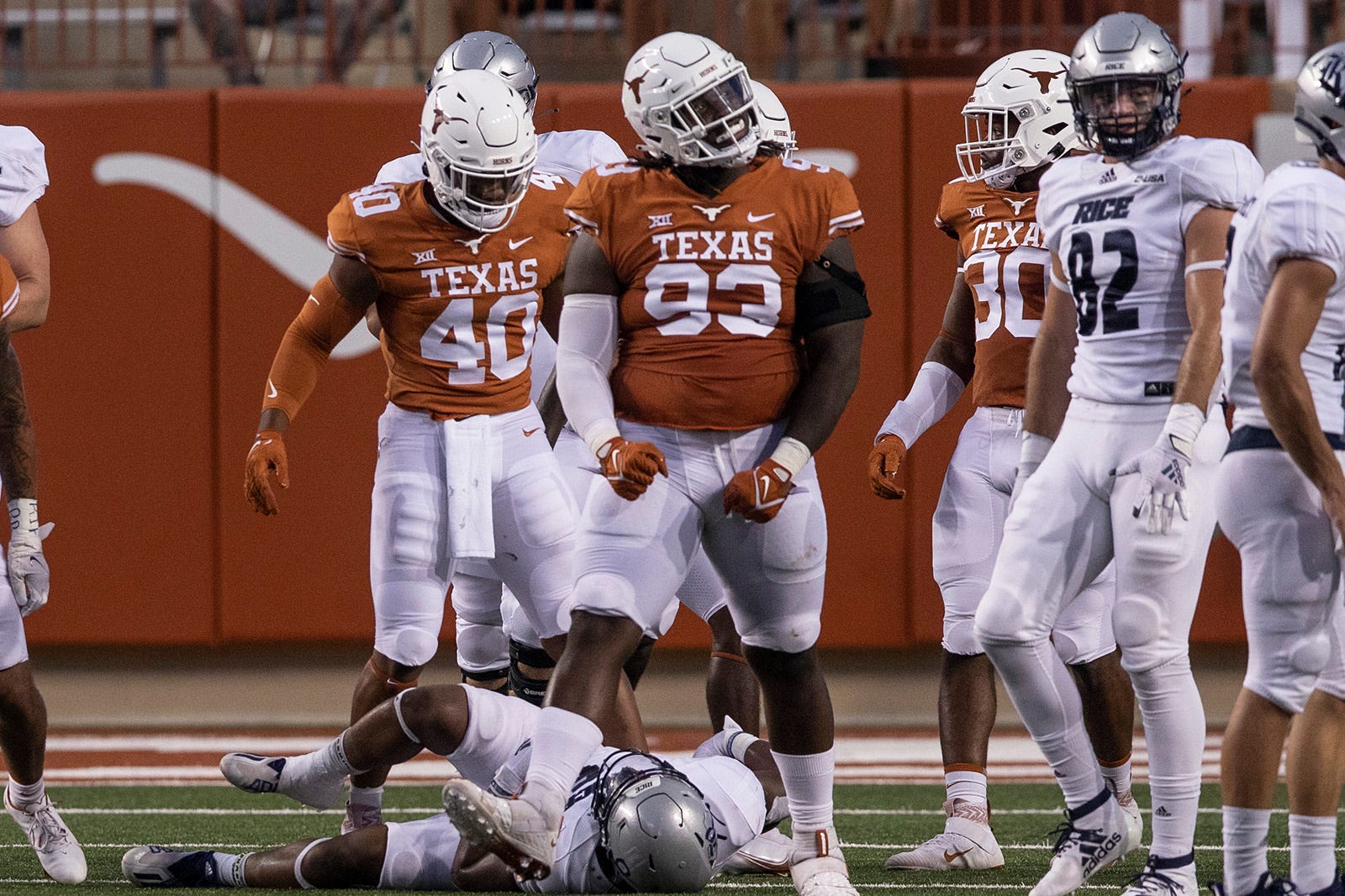 Bohls, Golden: Remember the pass rush? Texas can't afford to forget again