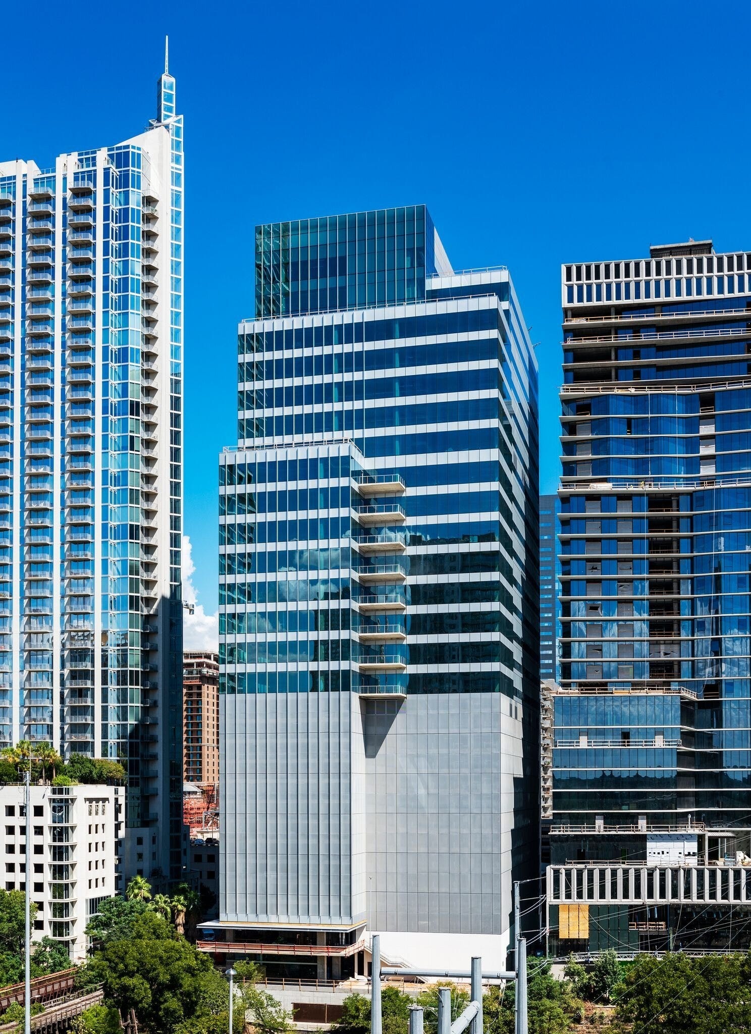Downtown Austin tower sells to Credit Suisse