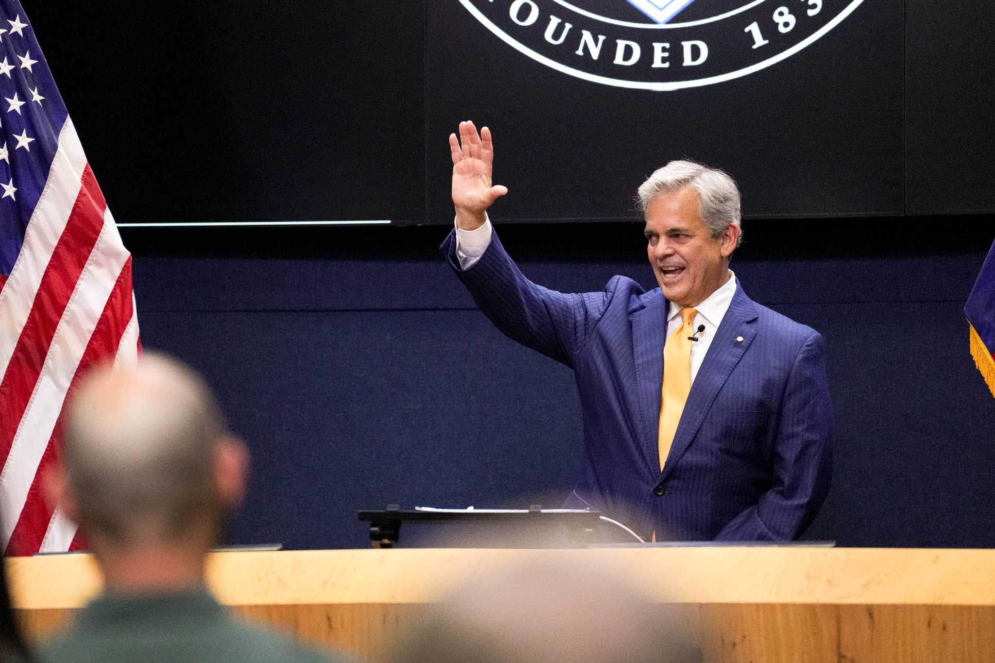 Steve Adler not endorsing anybody in Austin mayoral race