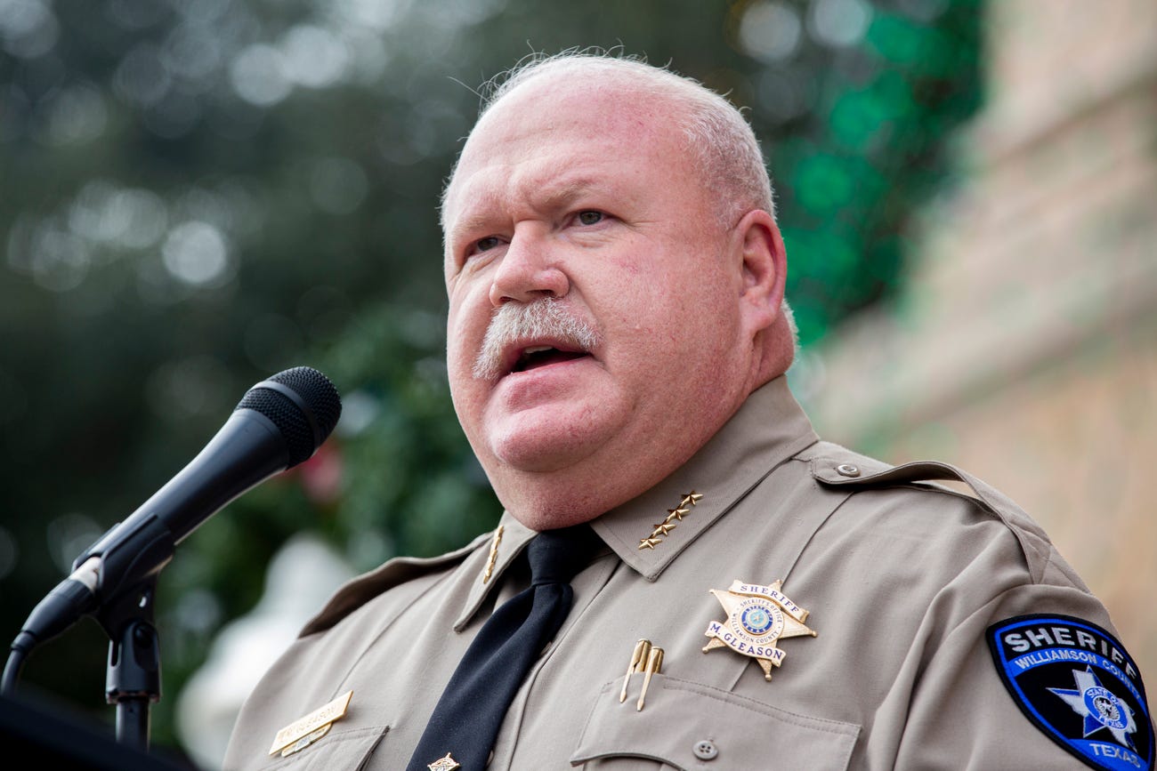 New Williamson County sheriff hires deputy accused of using excessive force