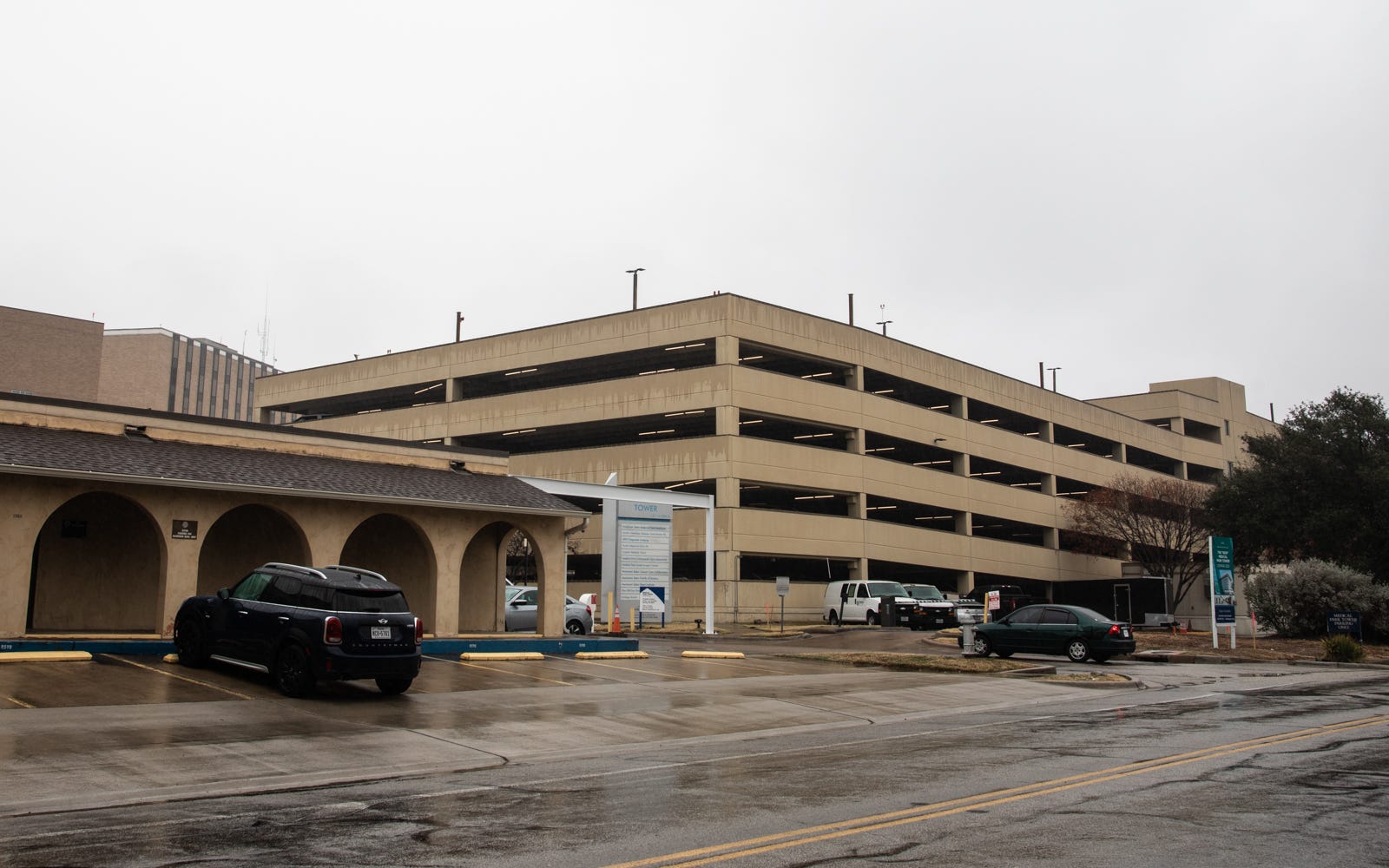 Ascension Seton building women's tower at main Austin hospital