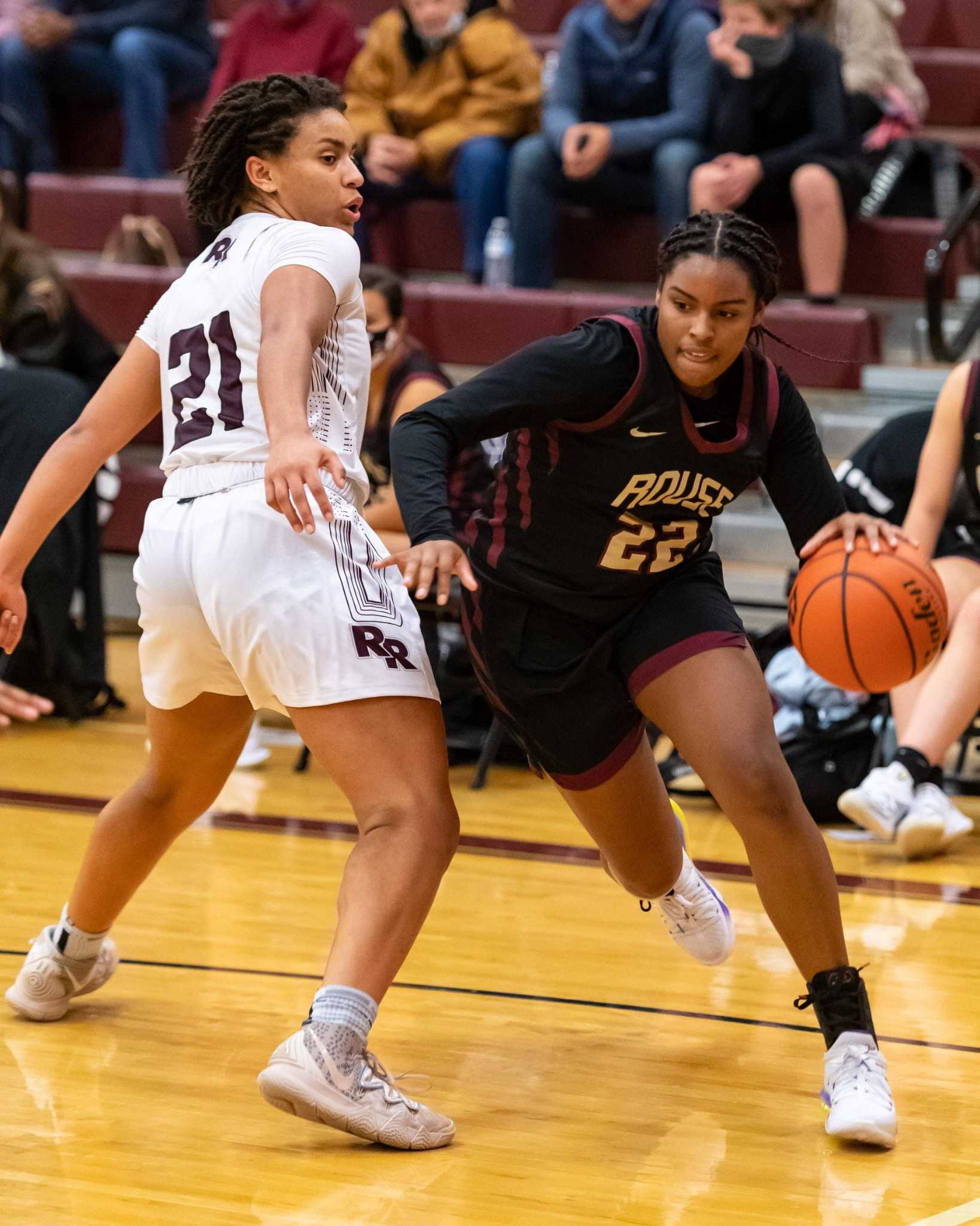 Fast start carries Rouse girls past Round Rock