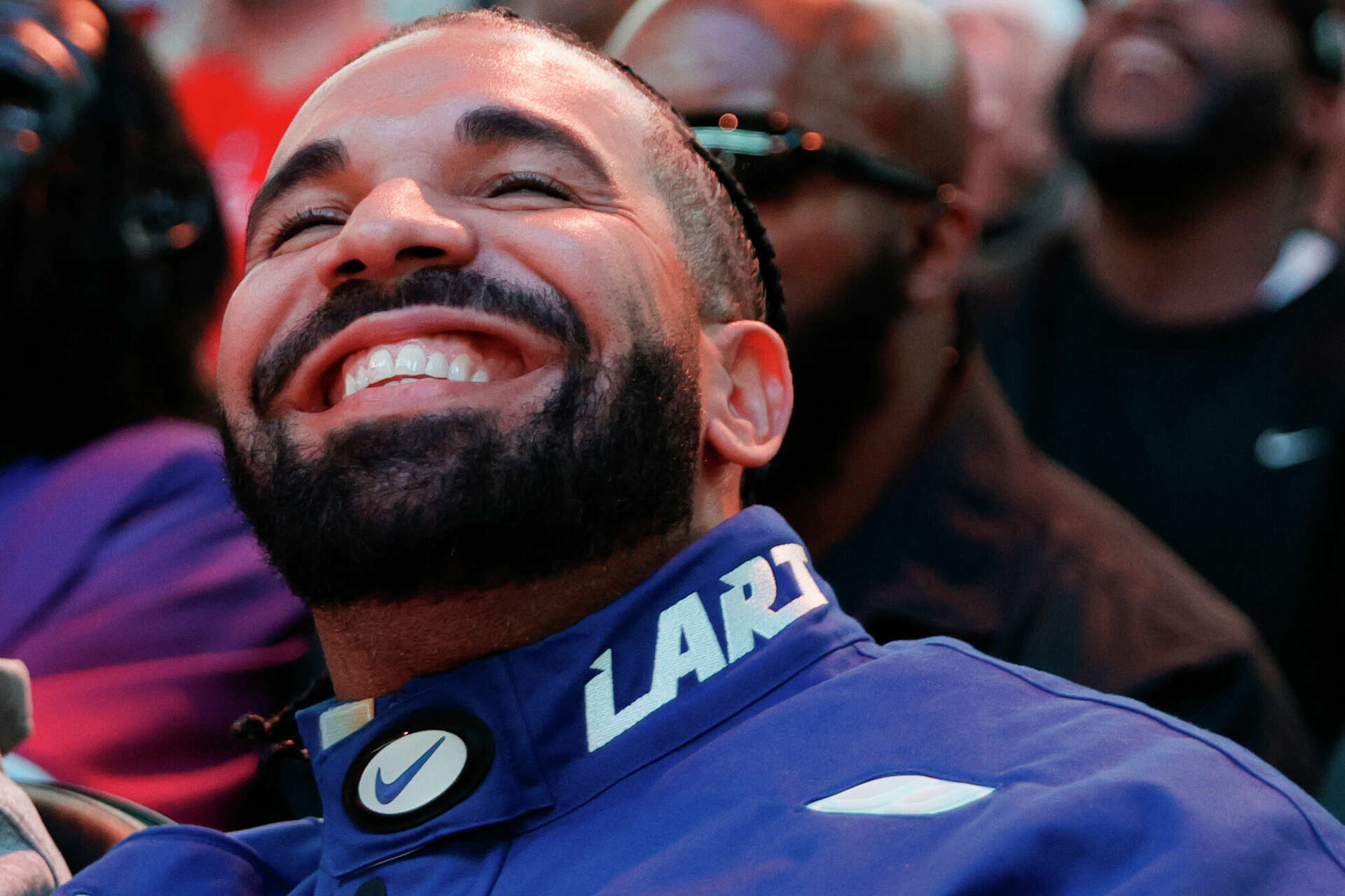 Drake visits Houston restaurant after Morgan Wallen concert