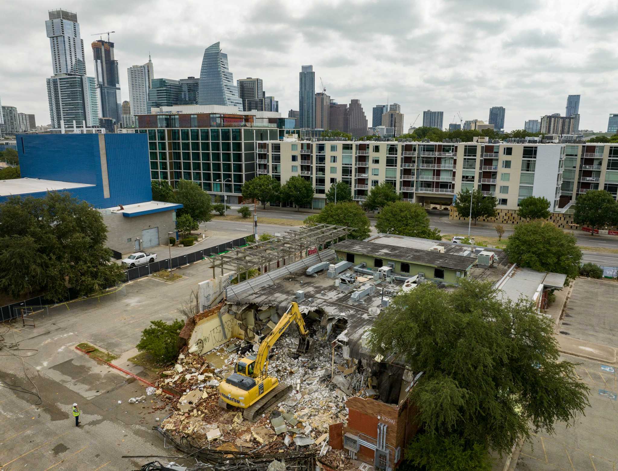 Work begins on seven-story office project south of downtown Austin