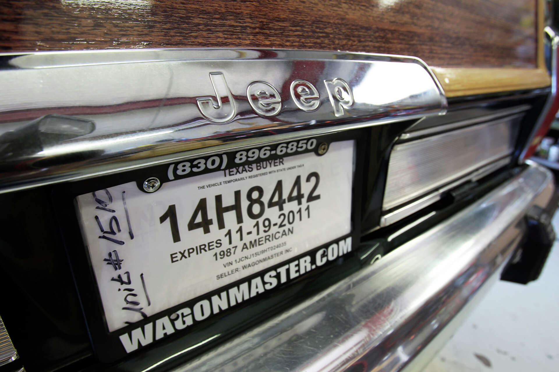 Texas law limiting dealerships' use of paper license plates
