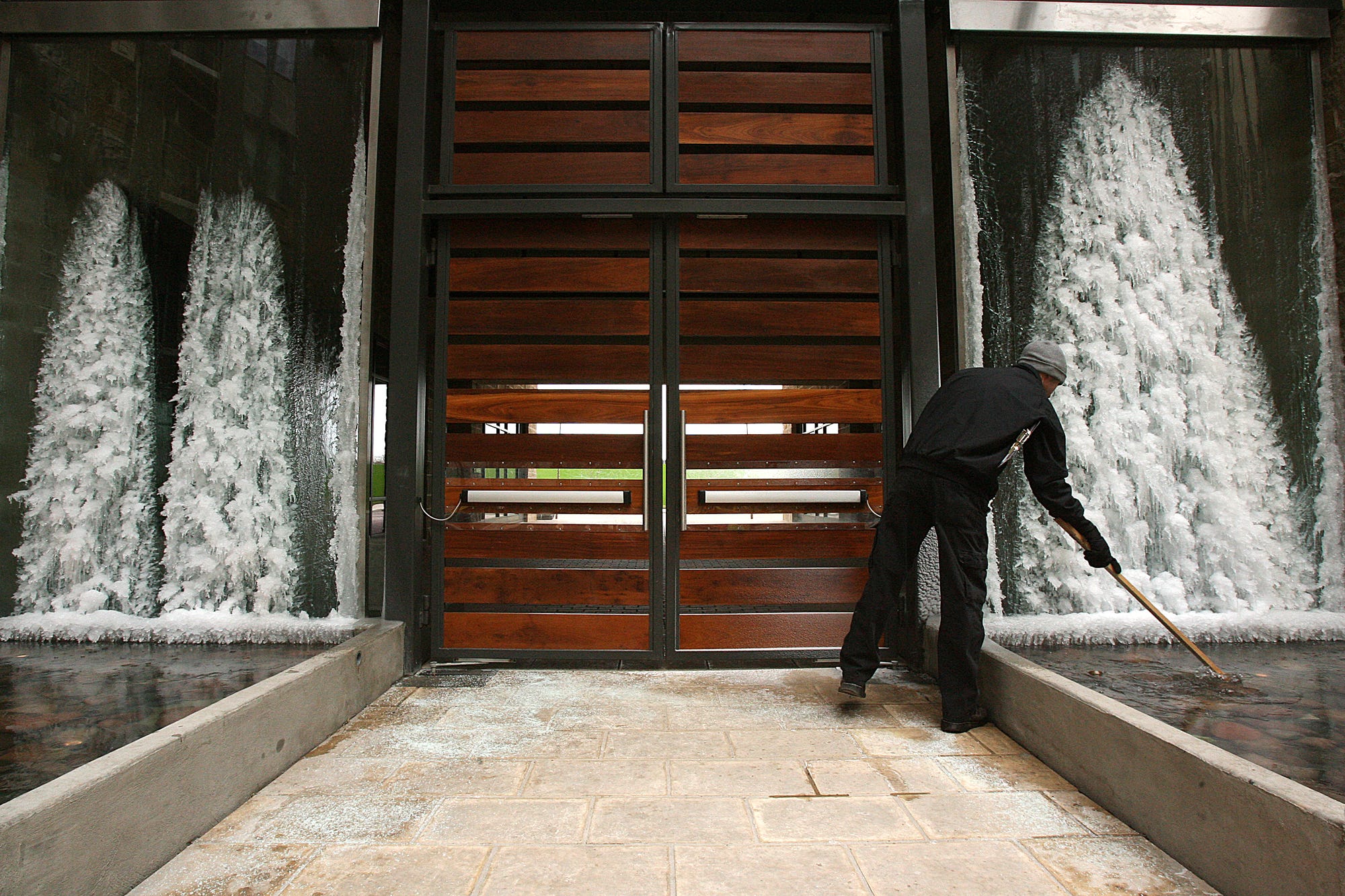 Texas cold weather safety: How to wrap pipes for freeze