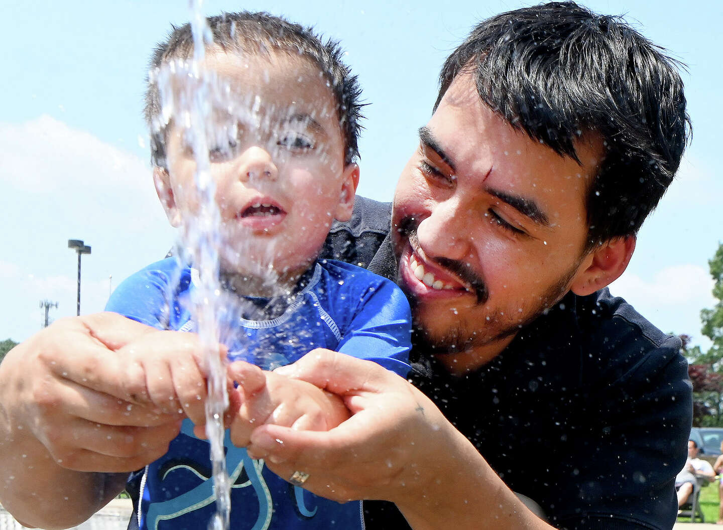 Sweltering heat descends on Connecticut for a second day Monday