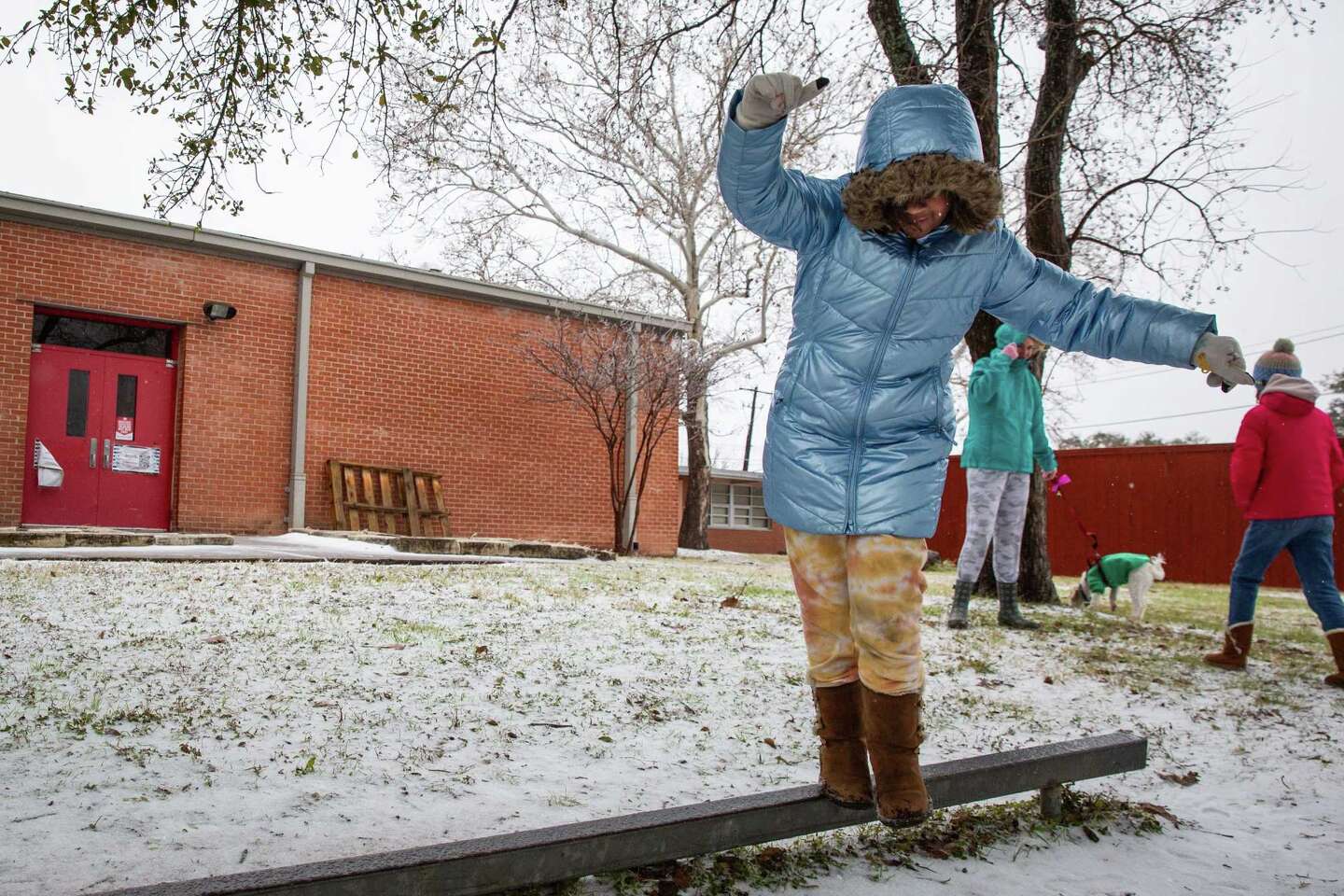 Austin area schools begin canceling activities ahead of winter weather