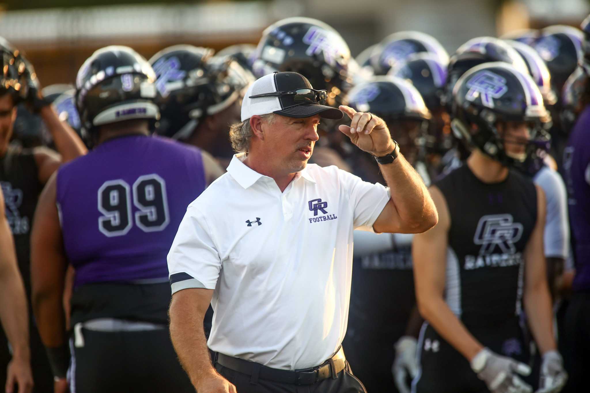 Texas high school football coach Sam Robinson steps down