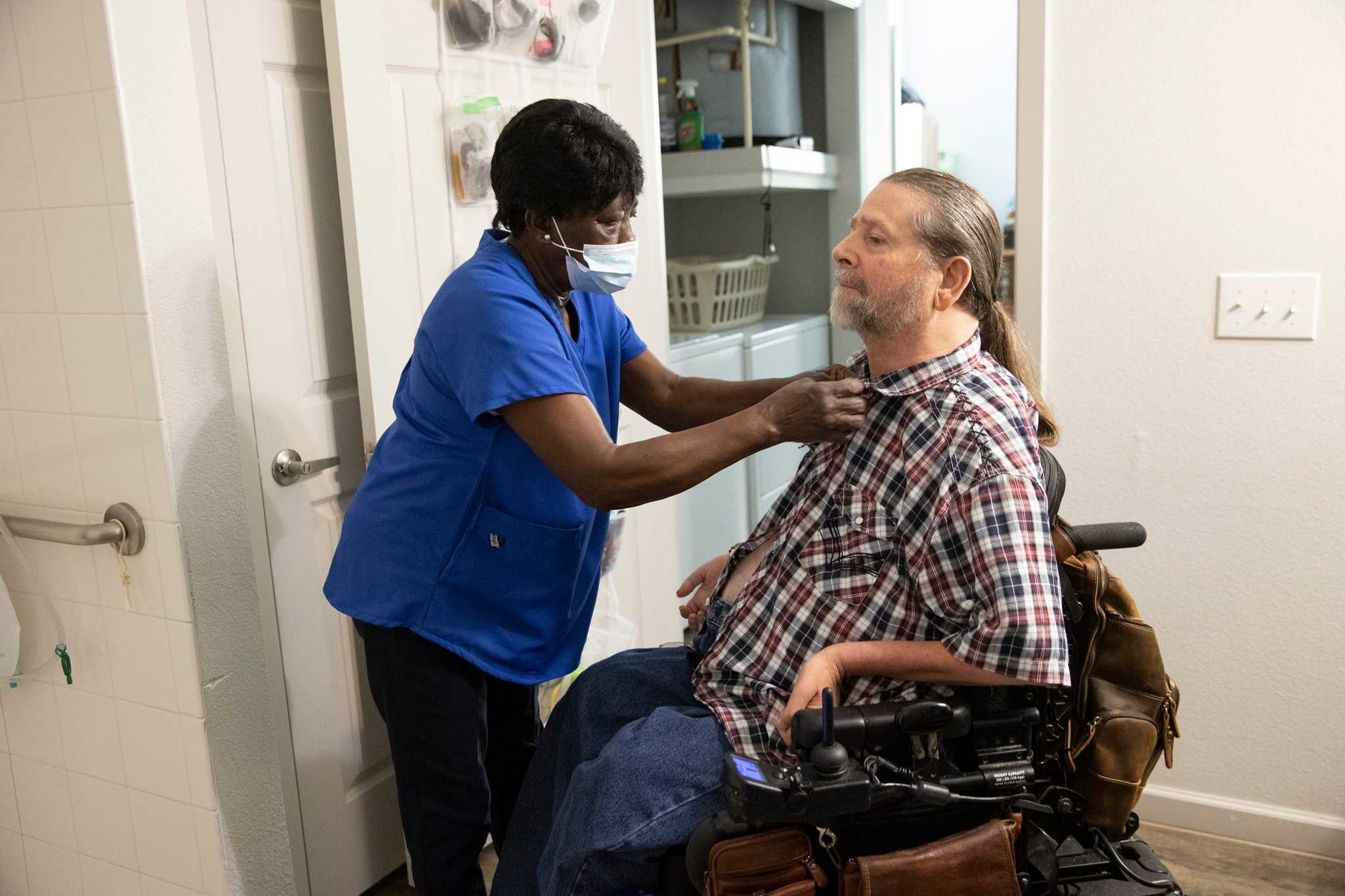 Caregivers for Texas' most vulnerable see poverty wages, injuries