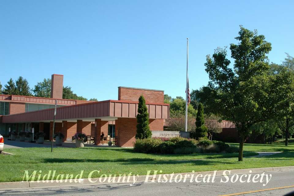 Grace A. Dow Library, built in apple orchard, marks 70 years