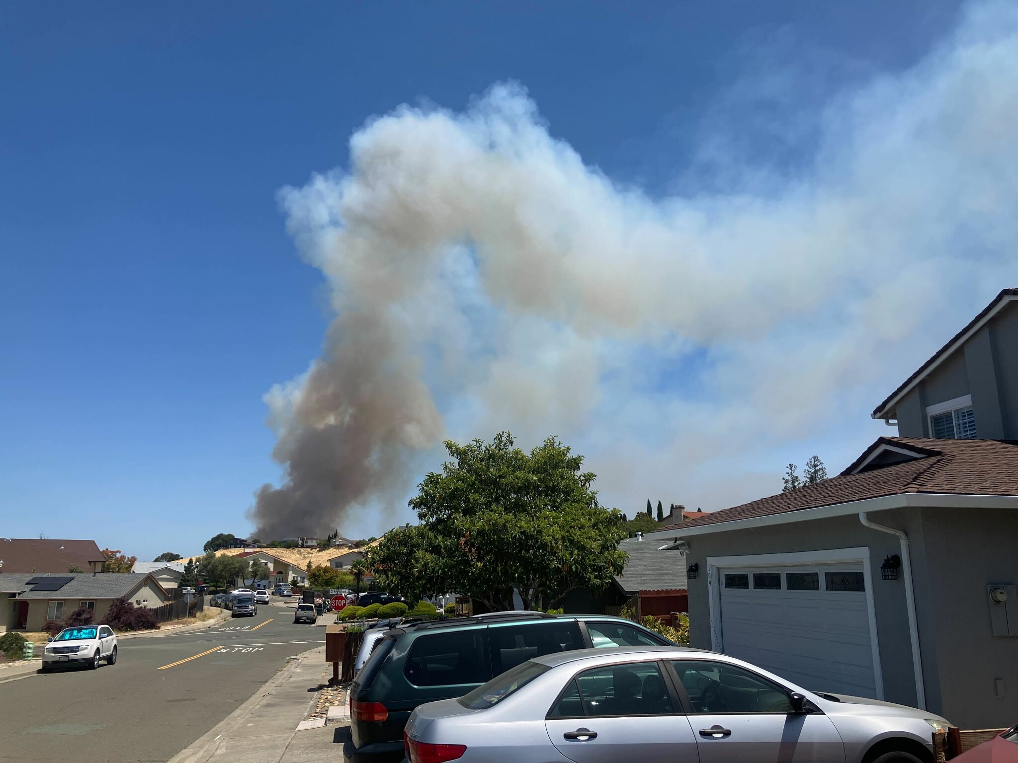 Rodeo and Alameda fires prompt air response, evacuation warning