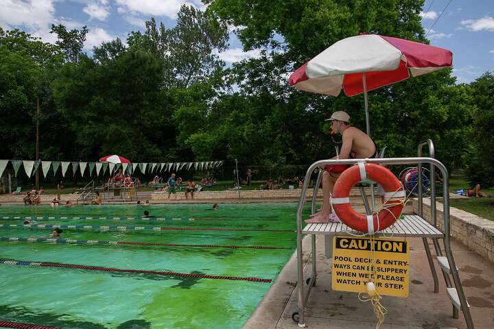 Which Austin pools and splash pads are open, closed this summer