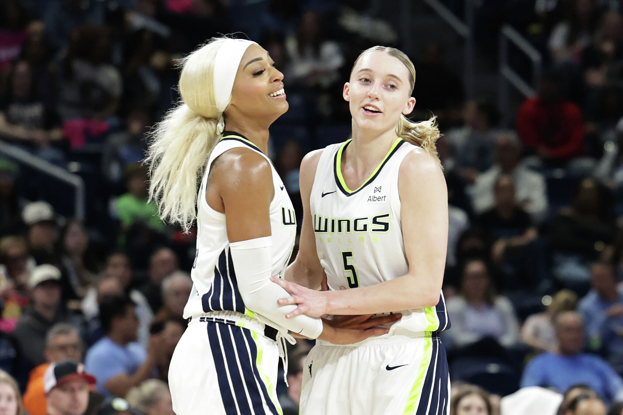 Behind the Paige Bueckers-DiJonai Carrington friendship