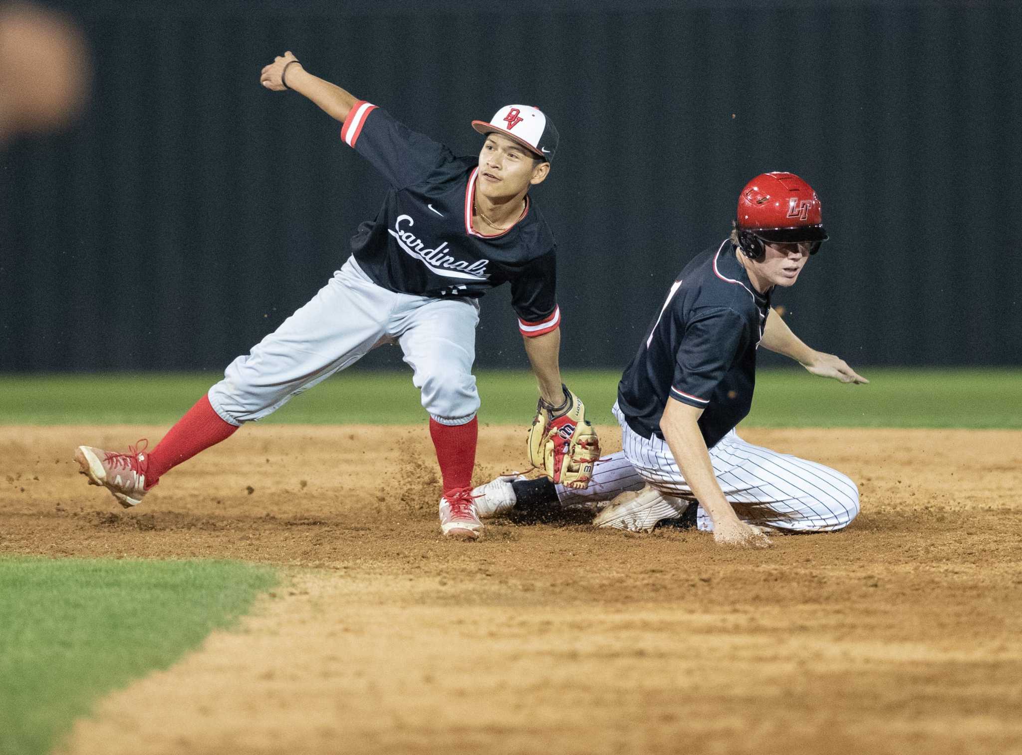Lake Travis baseball team warms up for big series against Bowie