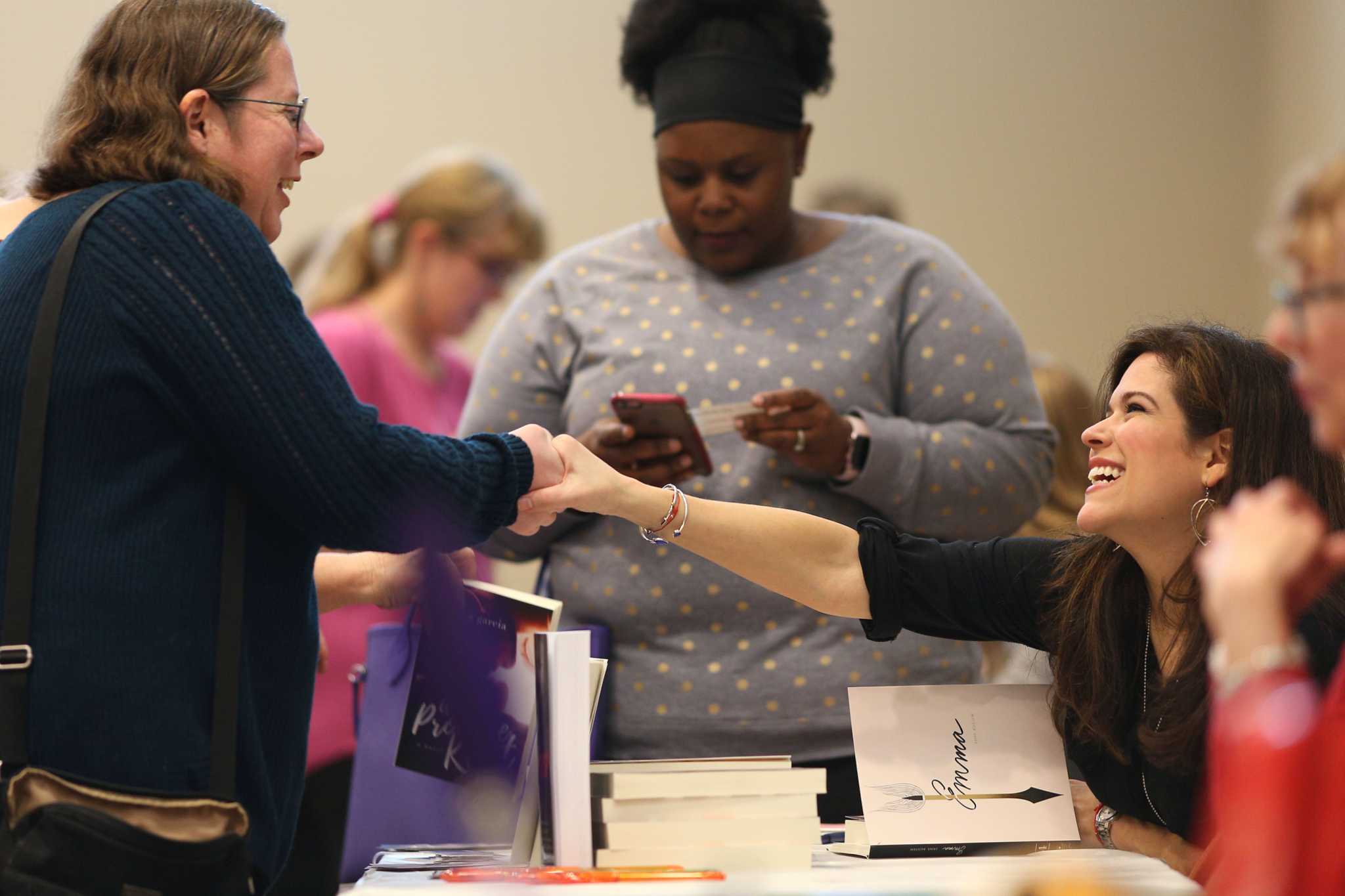 Pflugerville librarian: Romance Readers' Social back for 15th year