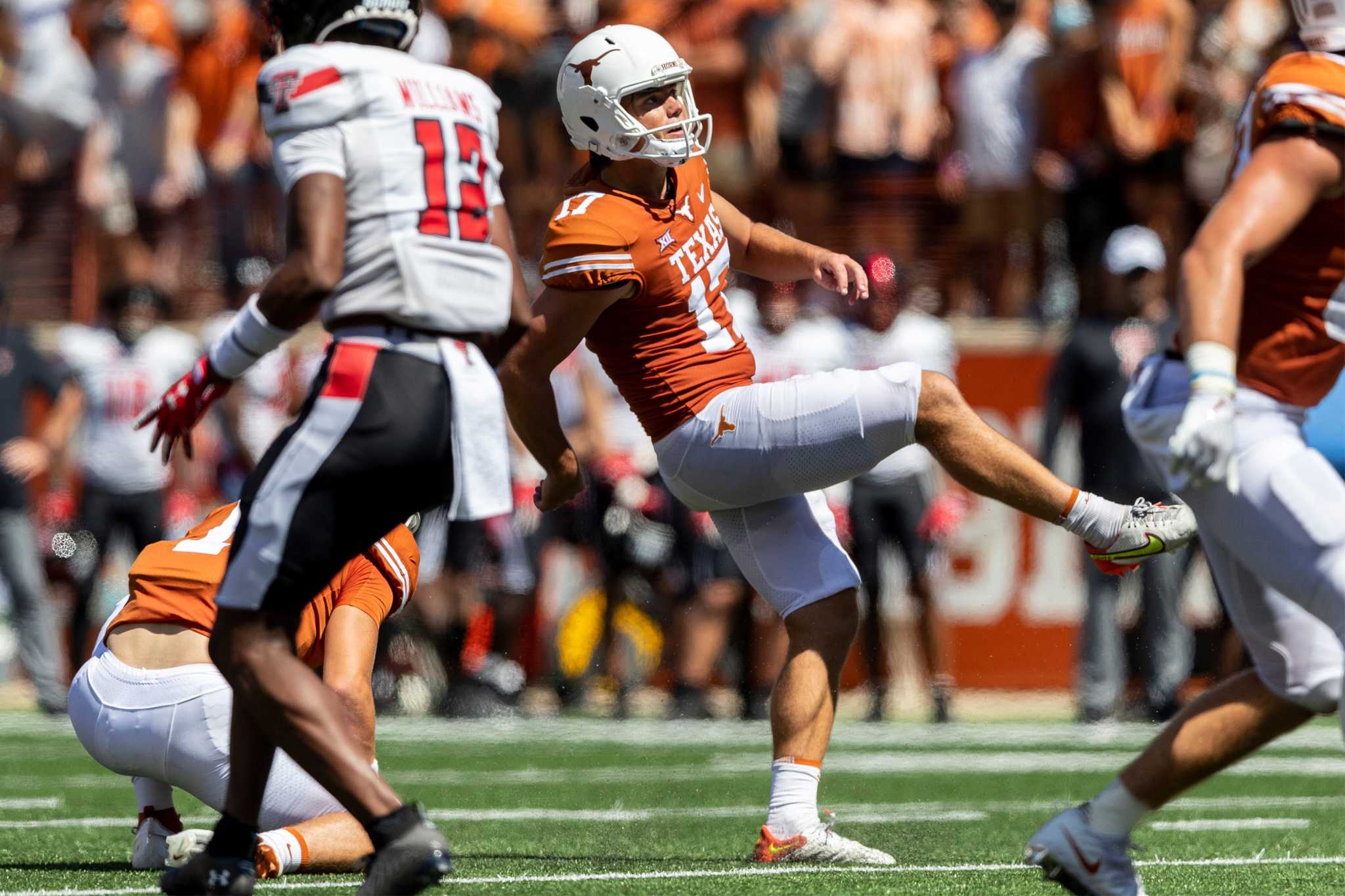 Texas football kicker Cameron Dicker leaving Longhorns for NFL draft