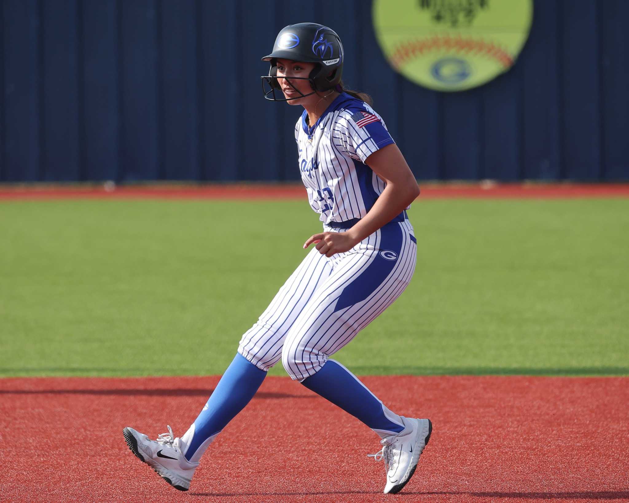 Isa Torres: Star infielder from Florida State joins Texas softball