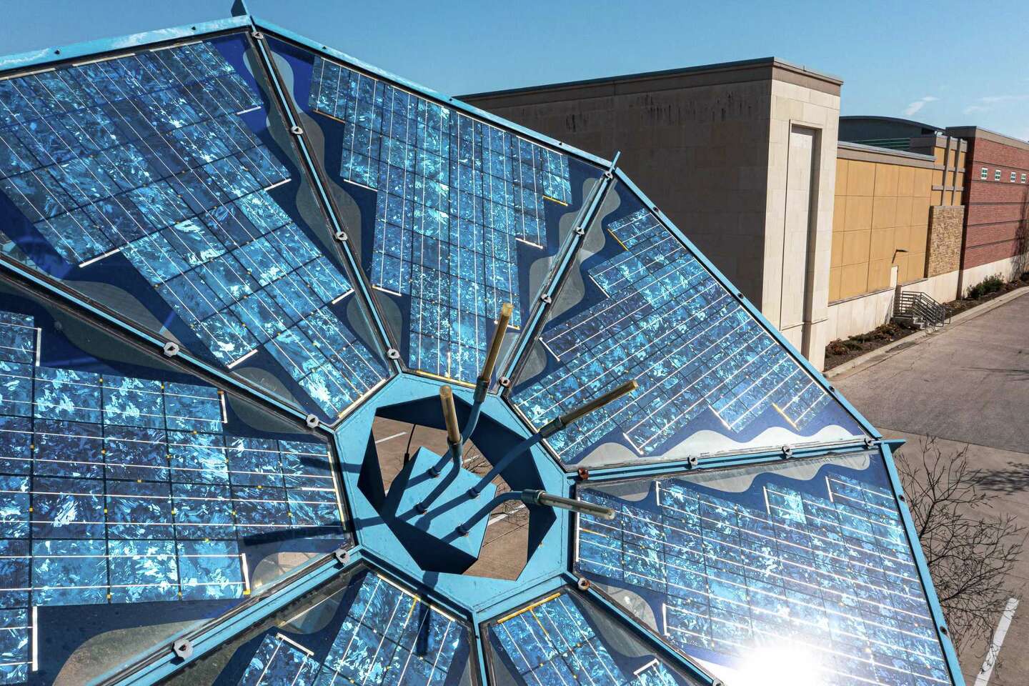 Austin bets big on solar, approving first-of-their-kind projects
