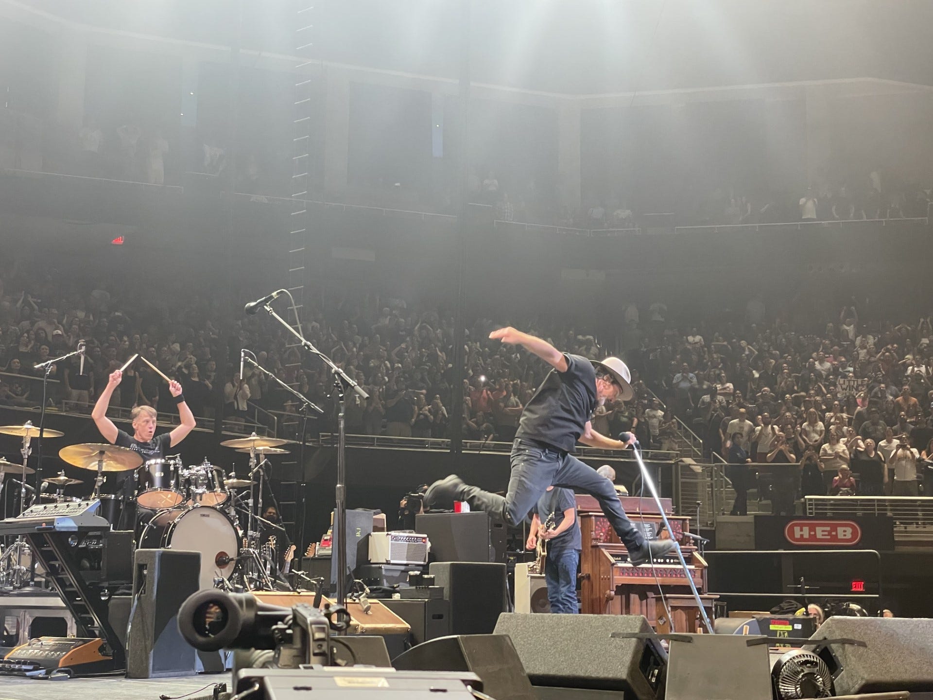 Pearl Jam concluded its Gigaton tour with a pair of shows in Austin